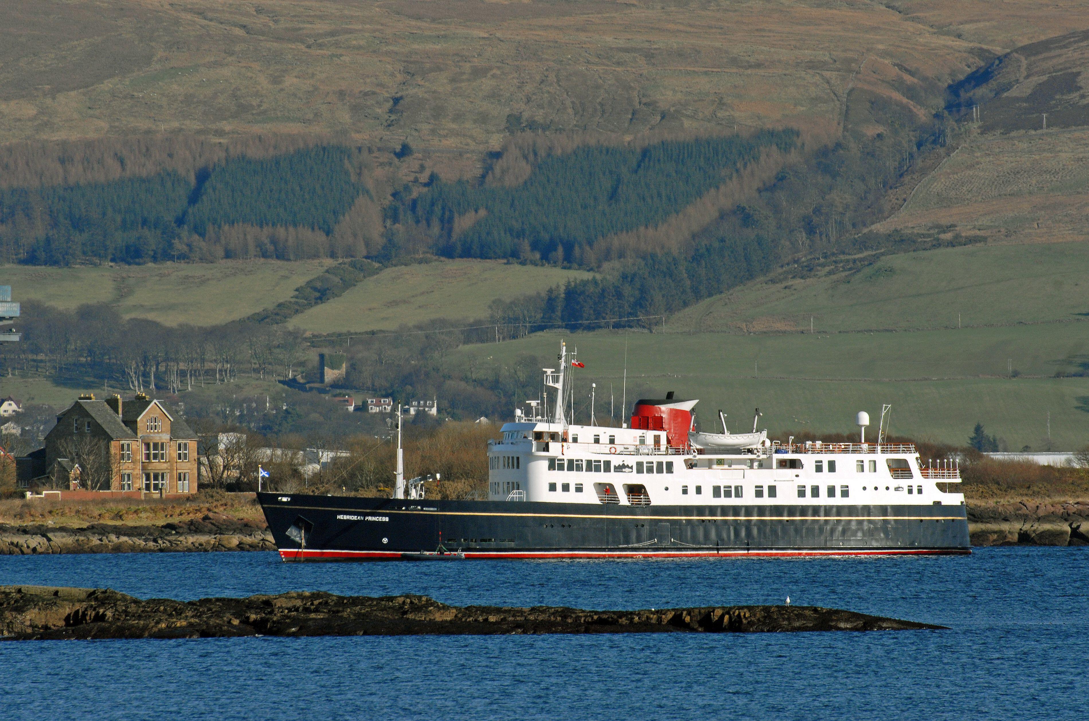 Anger as the cruise ship moors in Millport after tug boat death