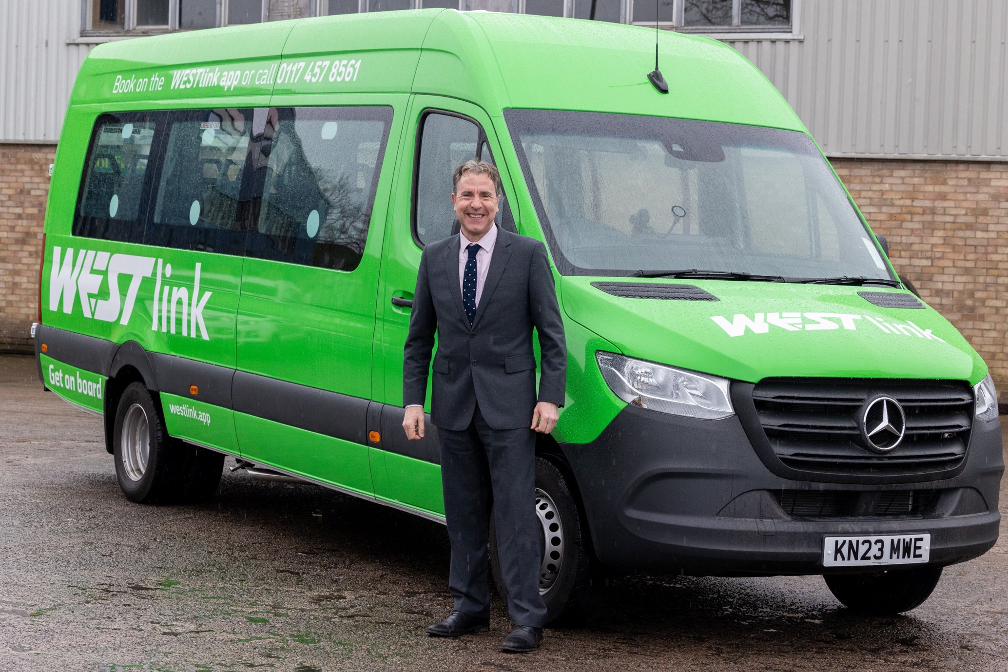WECA Mayor unveils new WESTlink public transport