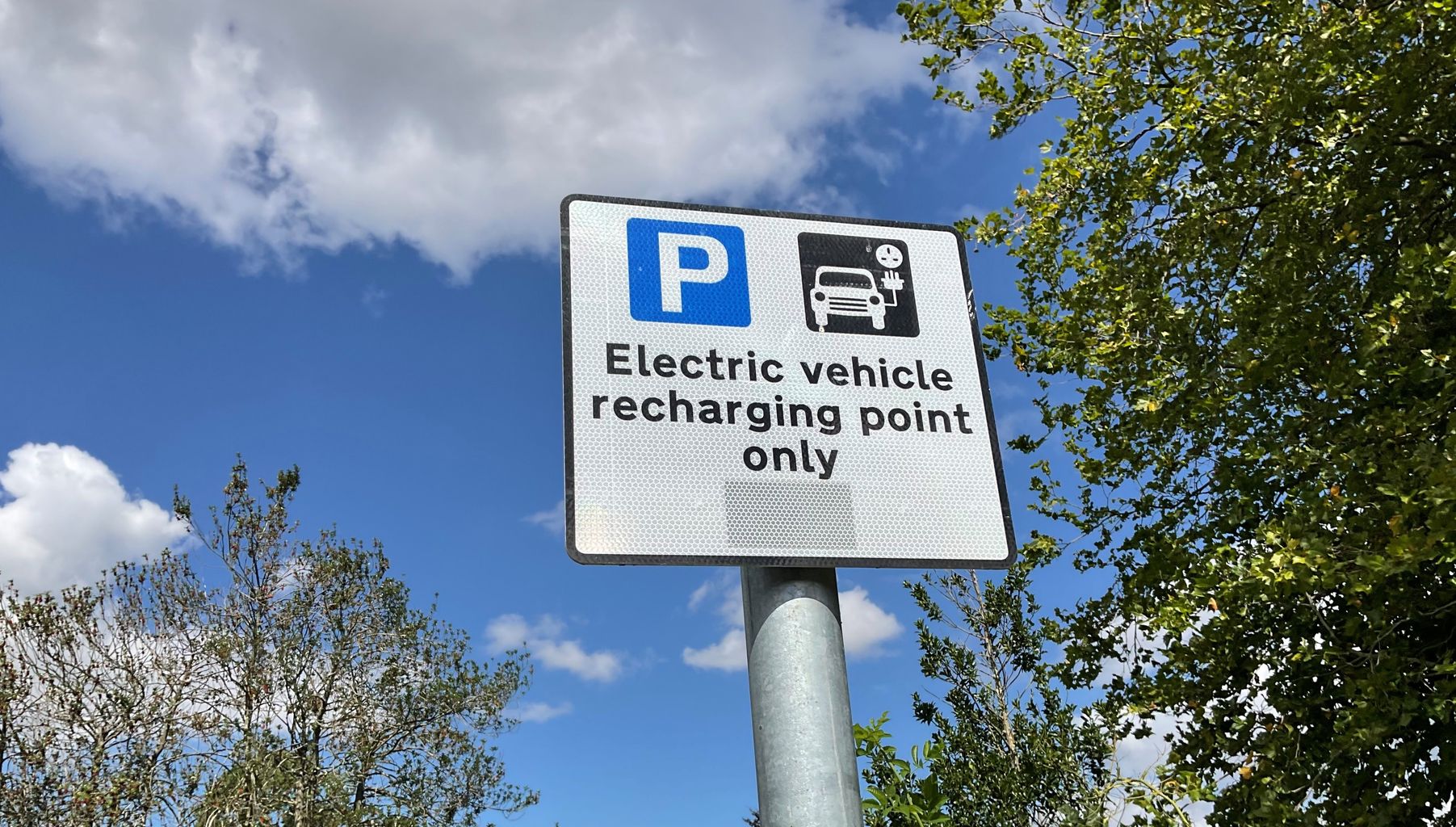 Latest rapid chargers go live in Devon - ahead of tourist season ...