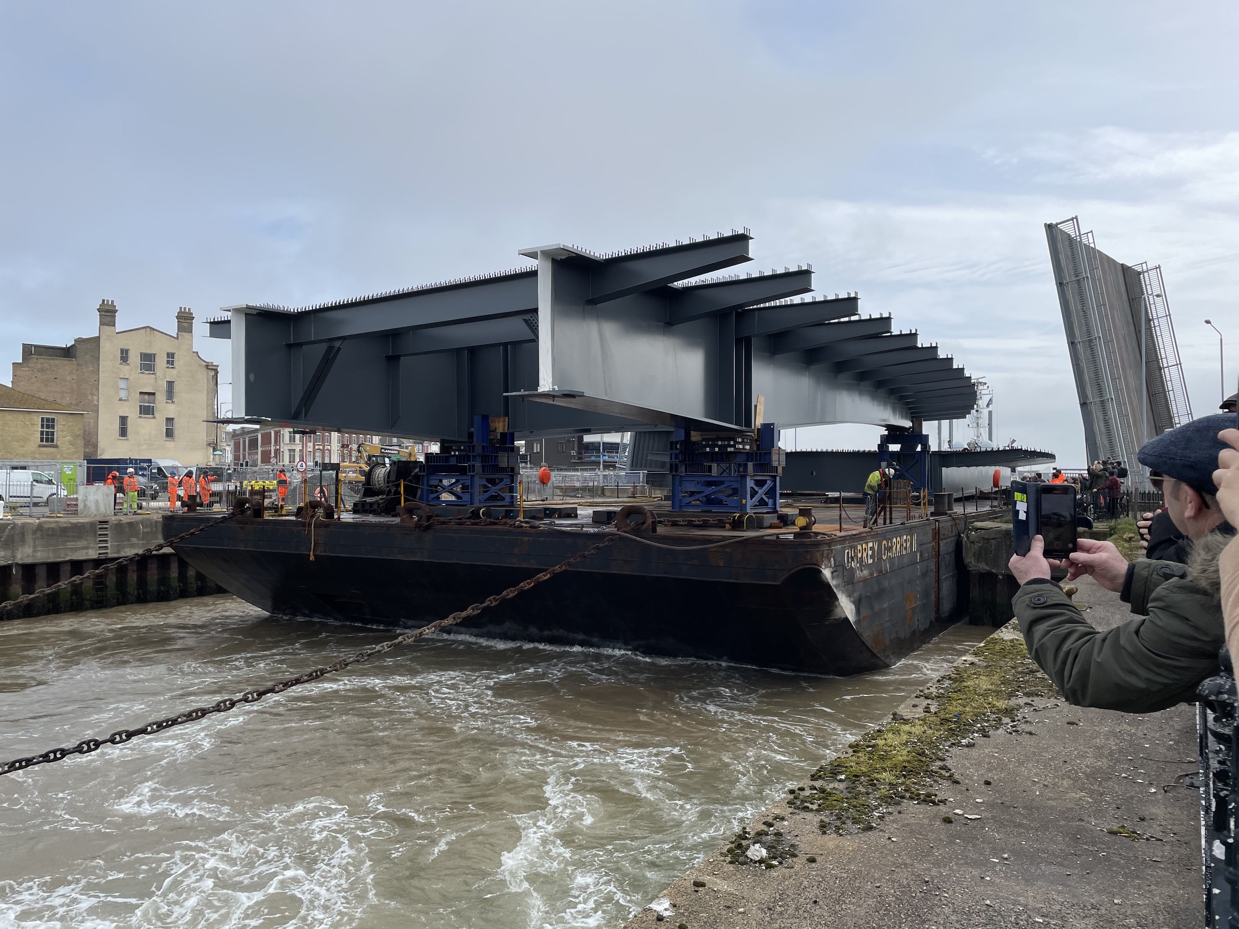 Steel sections of Lowestoft's new Gull Wing Bridge arrive via barge ...