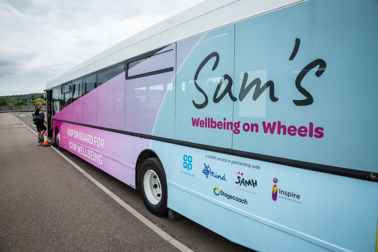 A new mental health drop-in service launches in Dundee