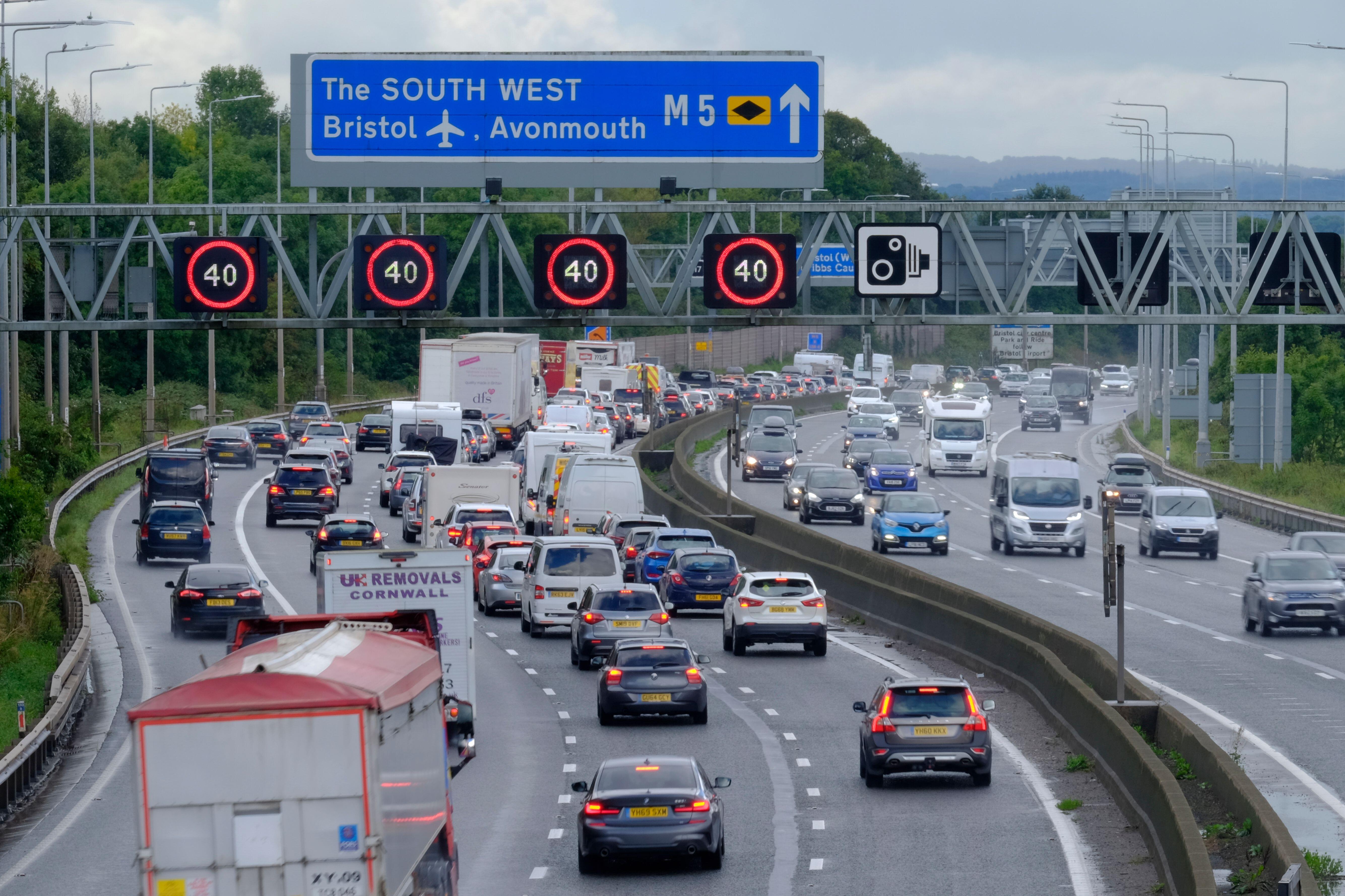 Plans for new smart motorways scrapped including the M25
