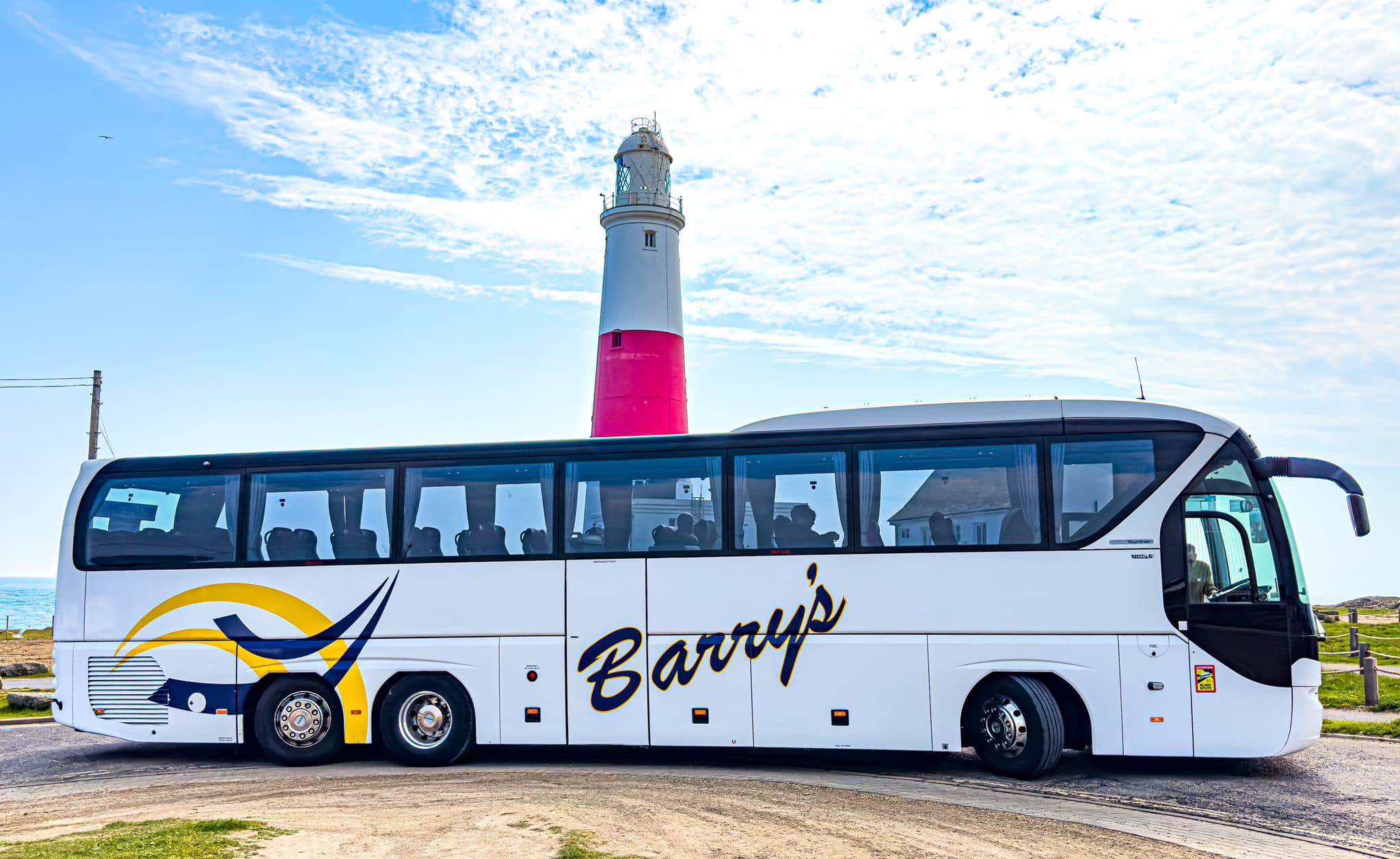 Weymouth's Barry's Coaches to close after decades of service