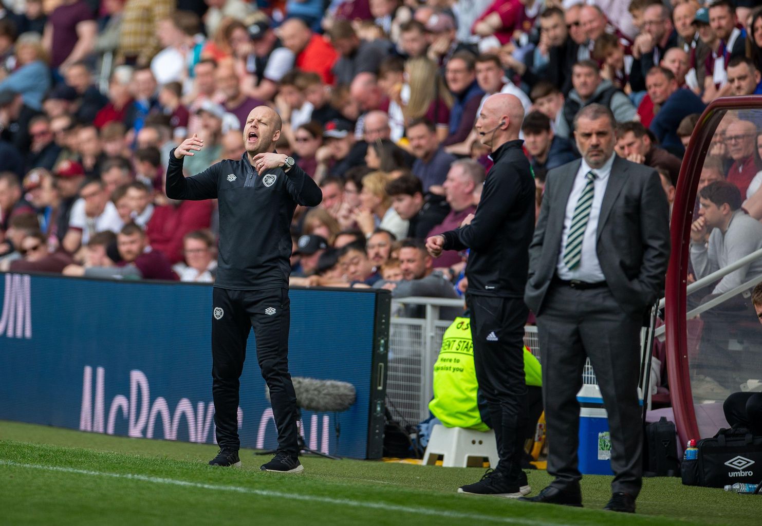 Steven Naismith stays at Hearts - but is named technical director