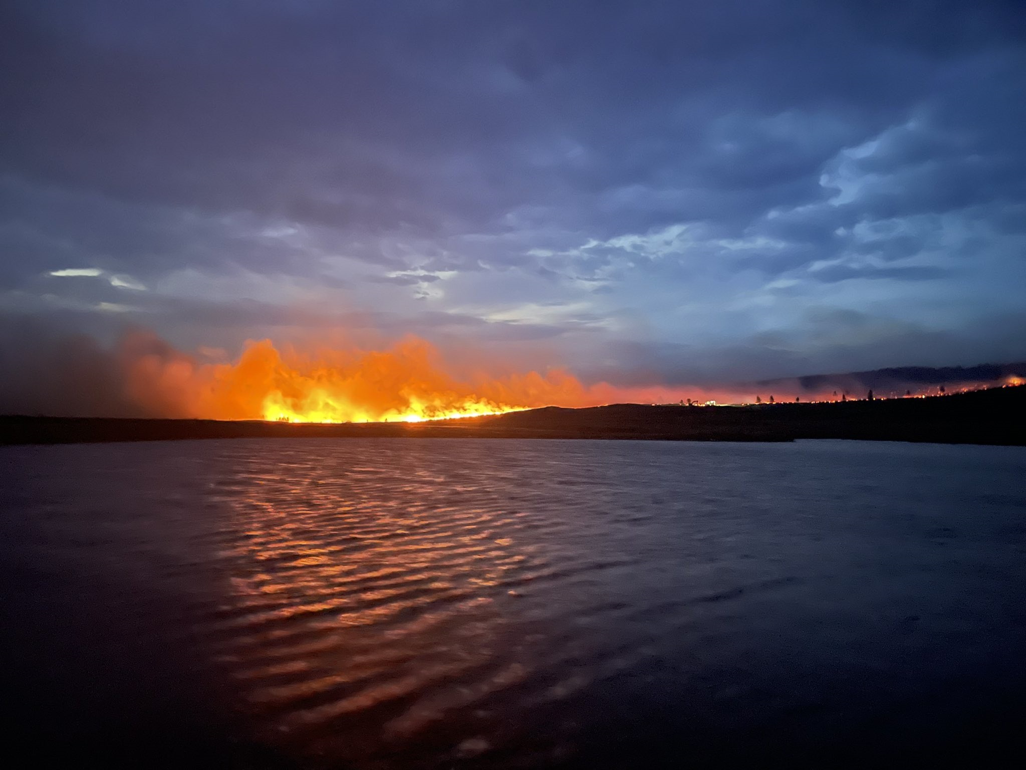 Firefighters tackle Highlands wildfire "a mile long"