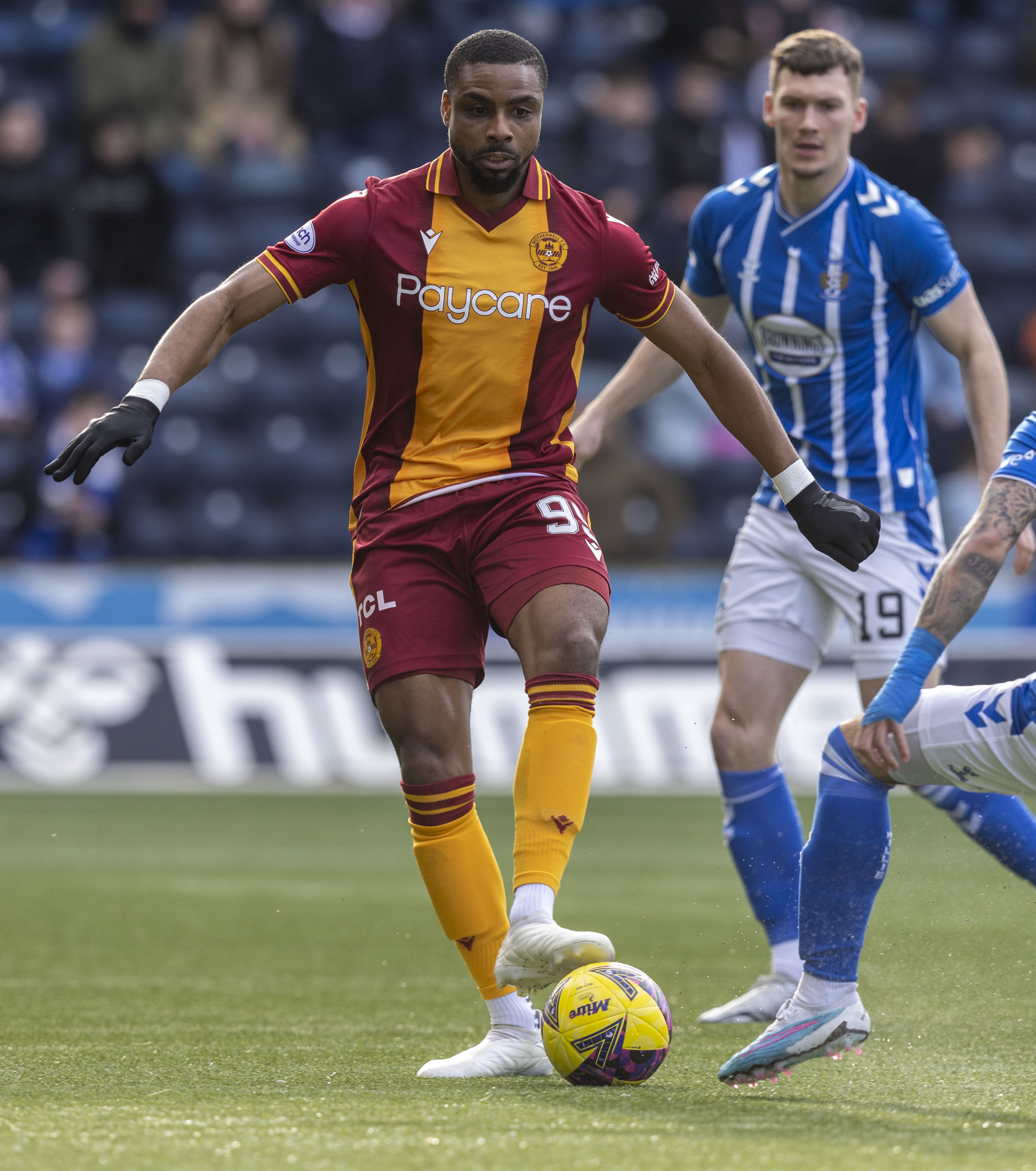 Jon Obika signs for Motherwell on permanent deal