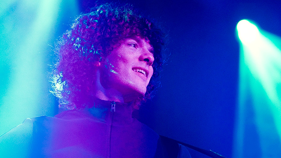 Dylan John Thomas announces headline tour for November