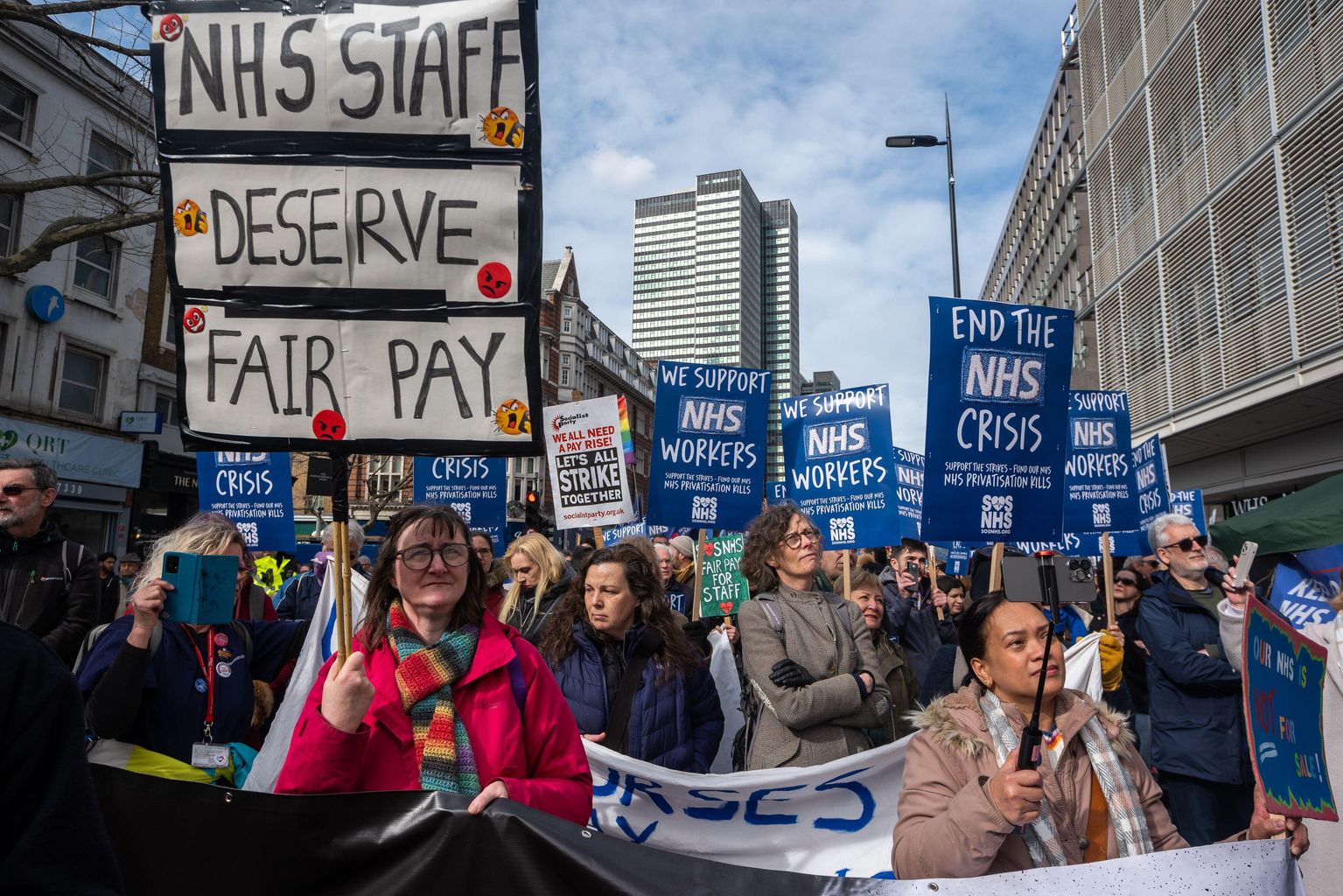Junior doctors to be offered "biggest ever pay uplift" in Scotland