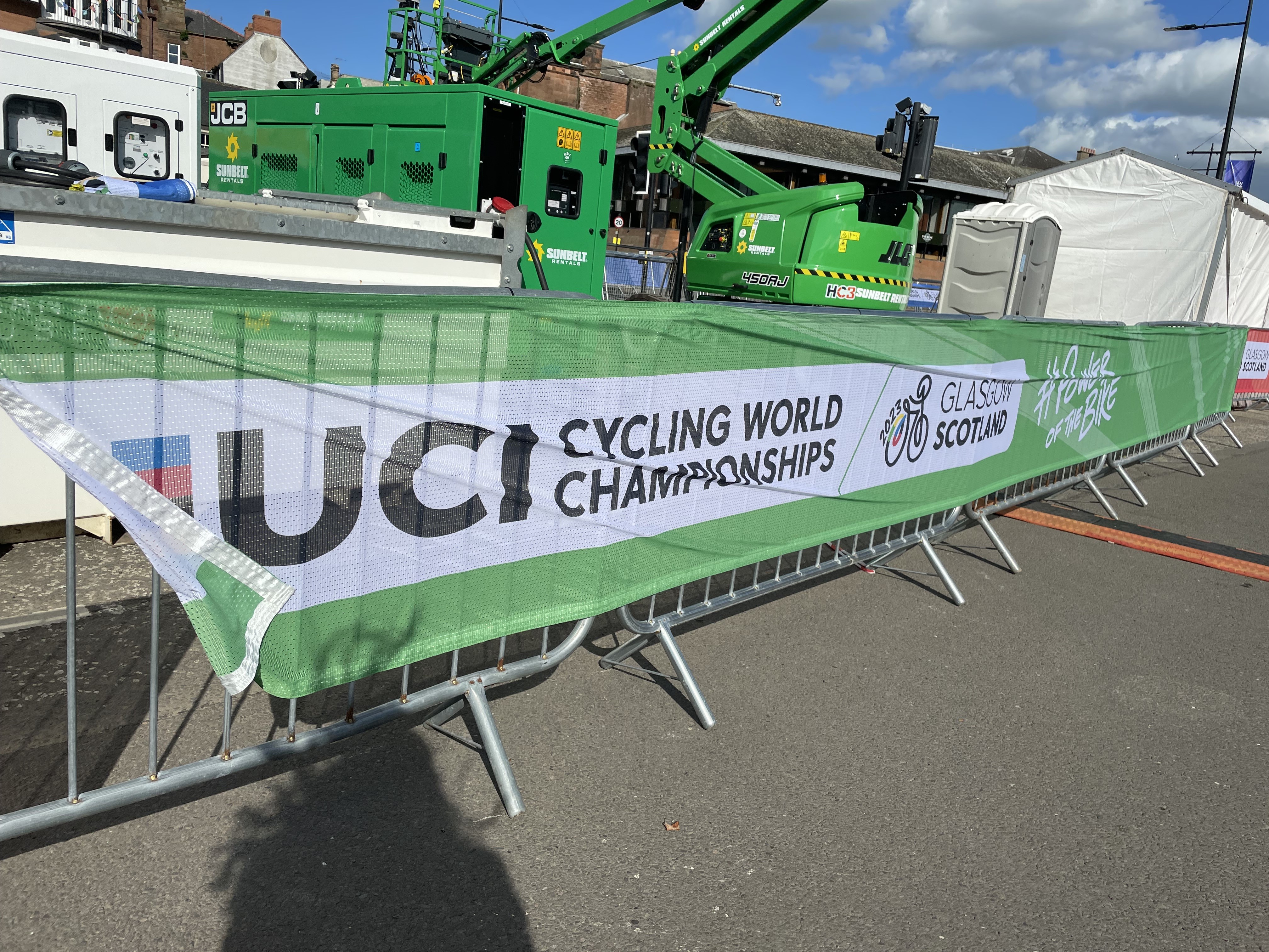 UCI action gets underway in Dumfries
