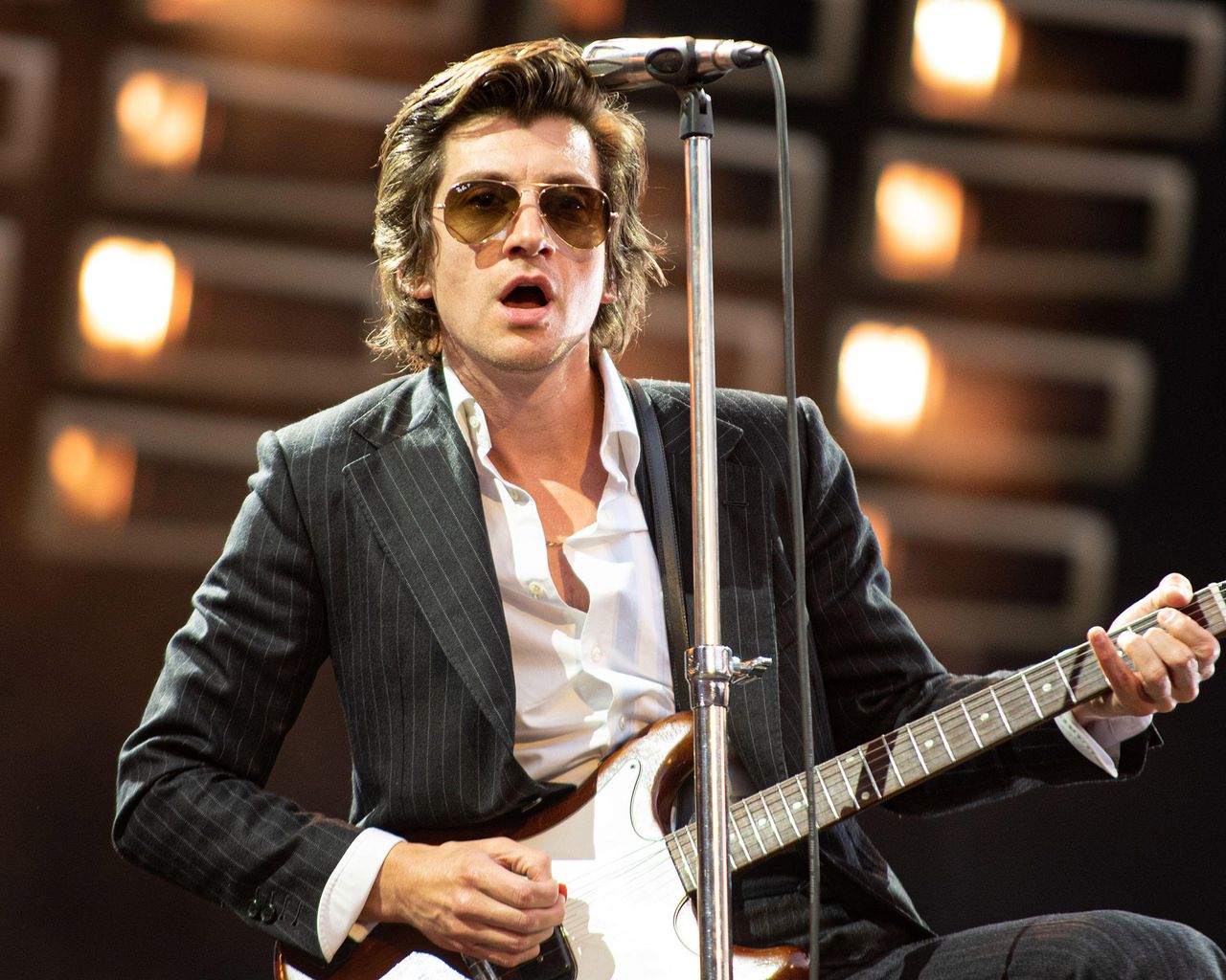 Alex Turner 2022 Wallpaper