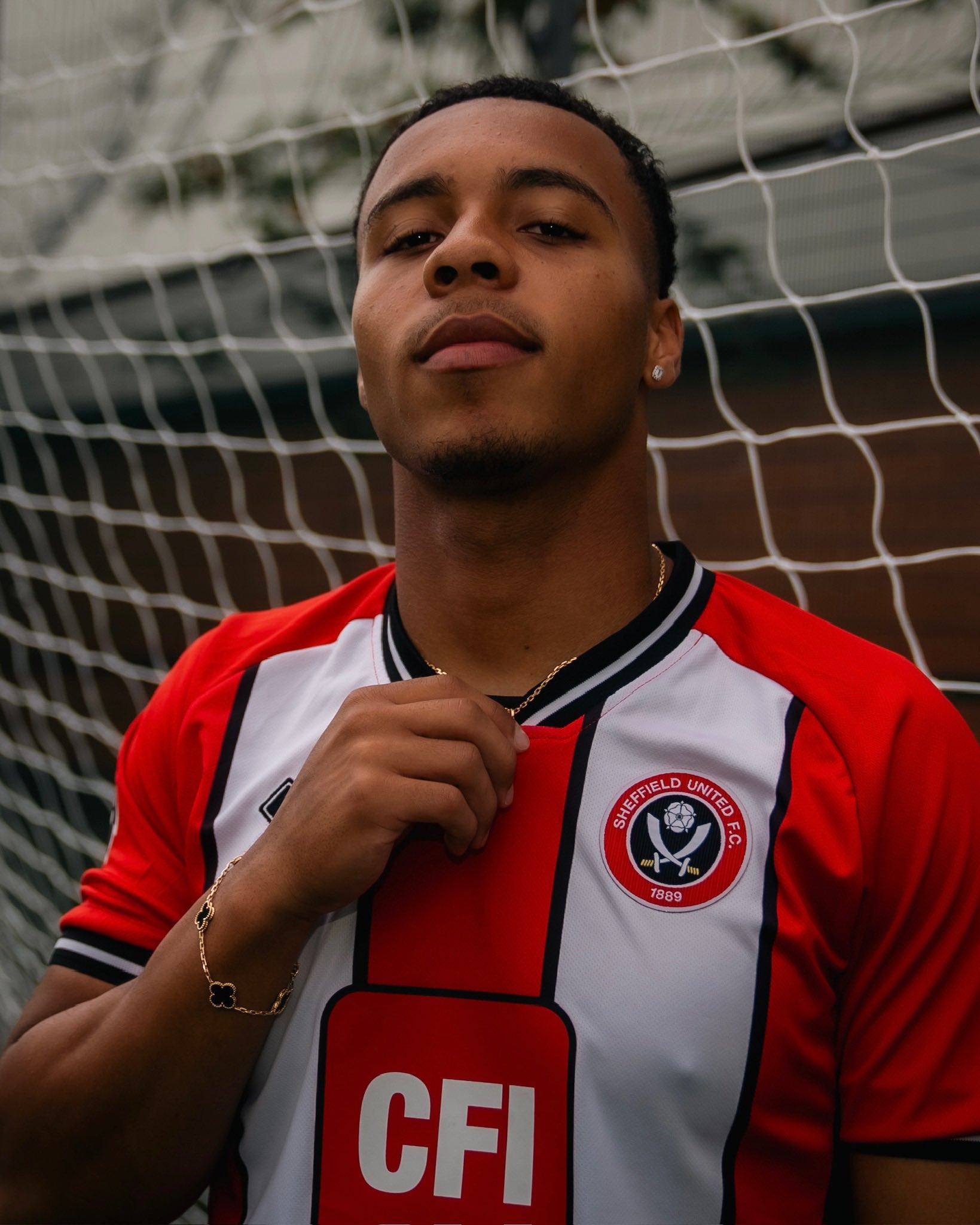 Sheffield United sign Aston Villa youngster Cameron Archer