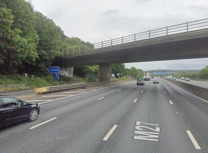 Man arrested after M27 crash | News - Hits Radio (South Coast)