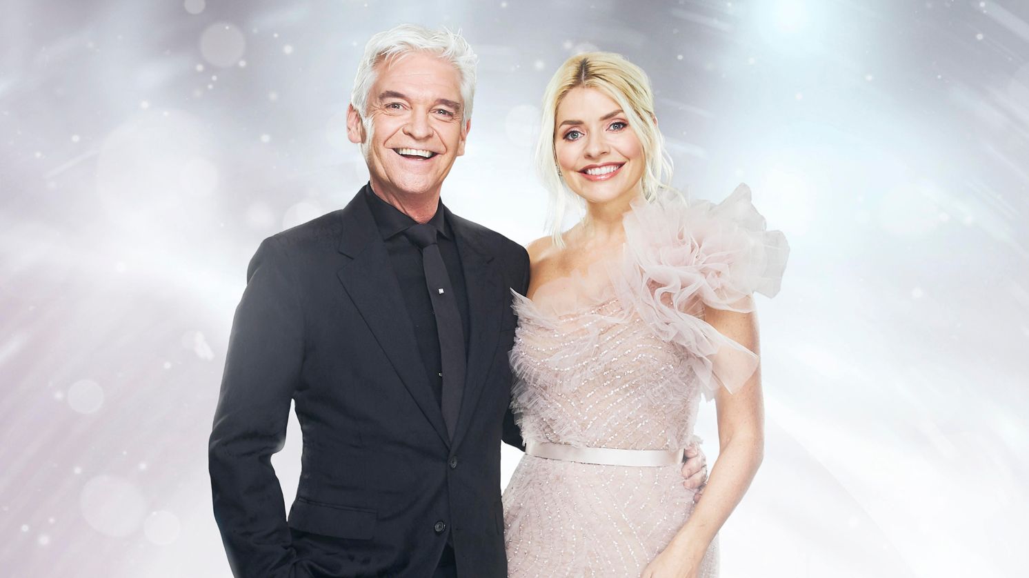 Who is the new Dancing On Ice host?