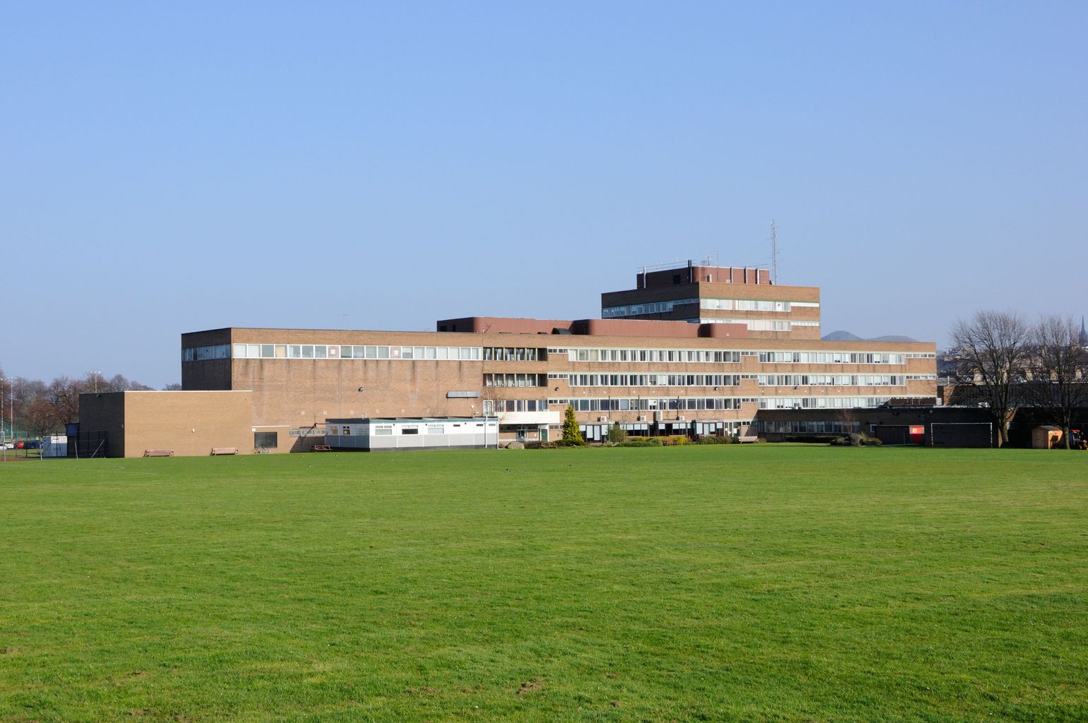 Police chiefs draw up exit plan for Fettes after crumbling concrete ...