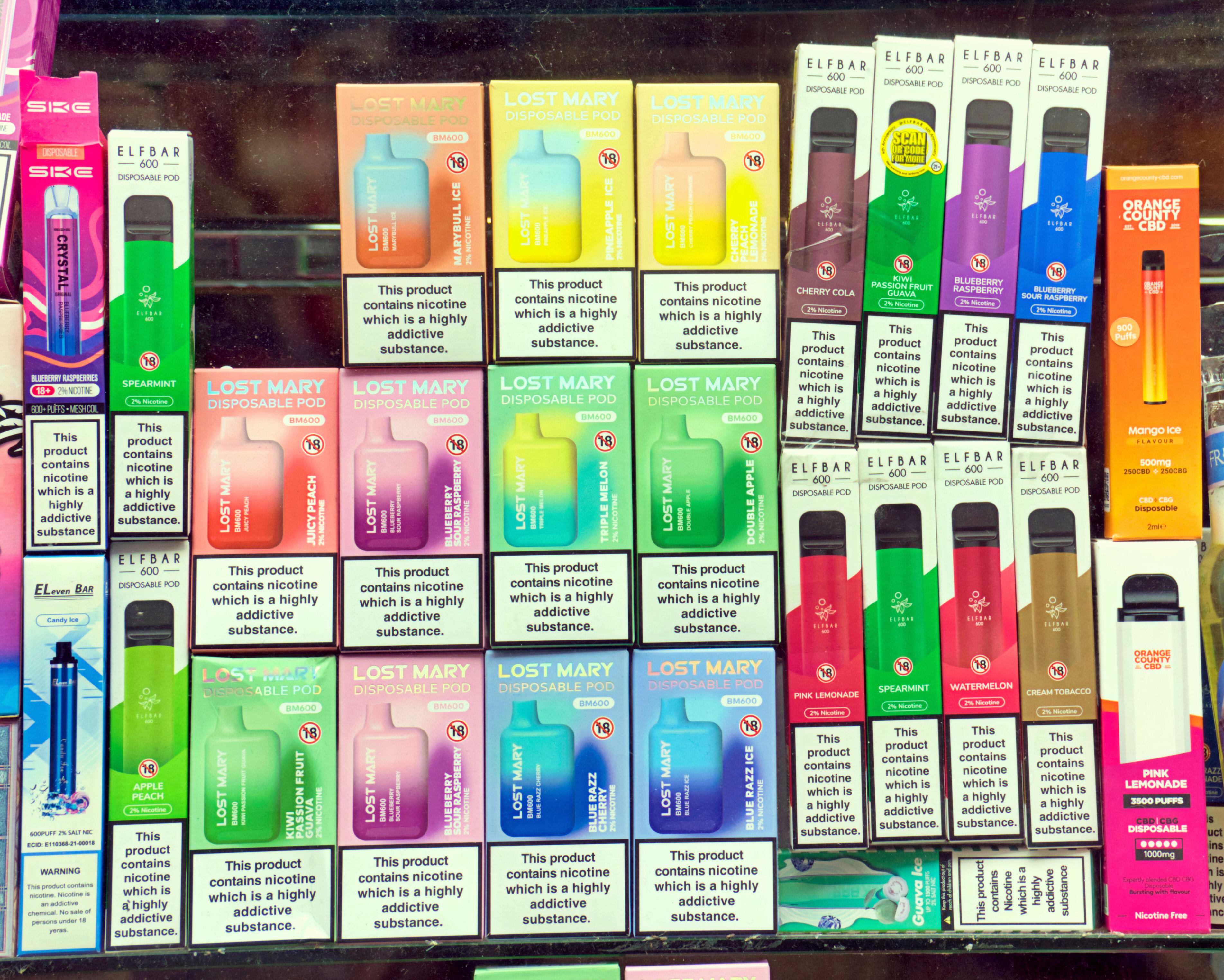 Guidance on vapes issued to Welsh schools