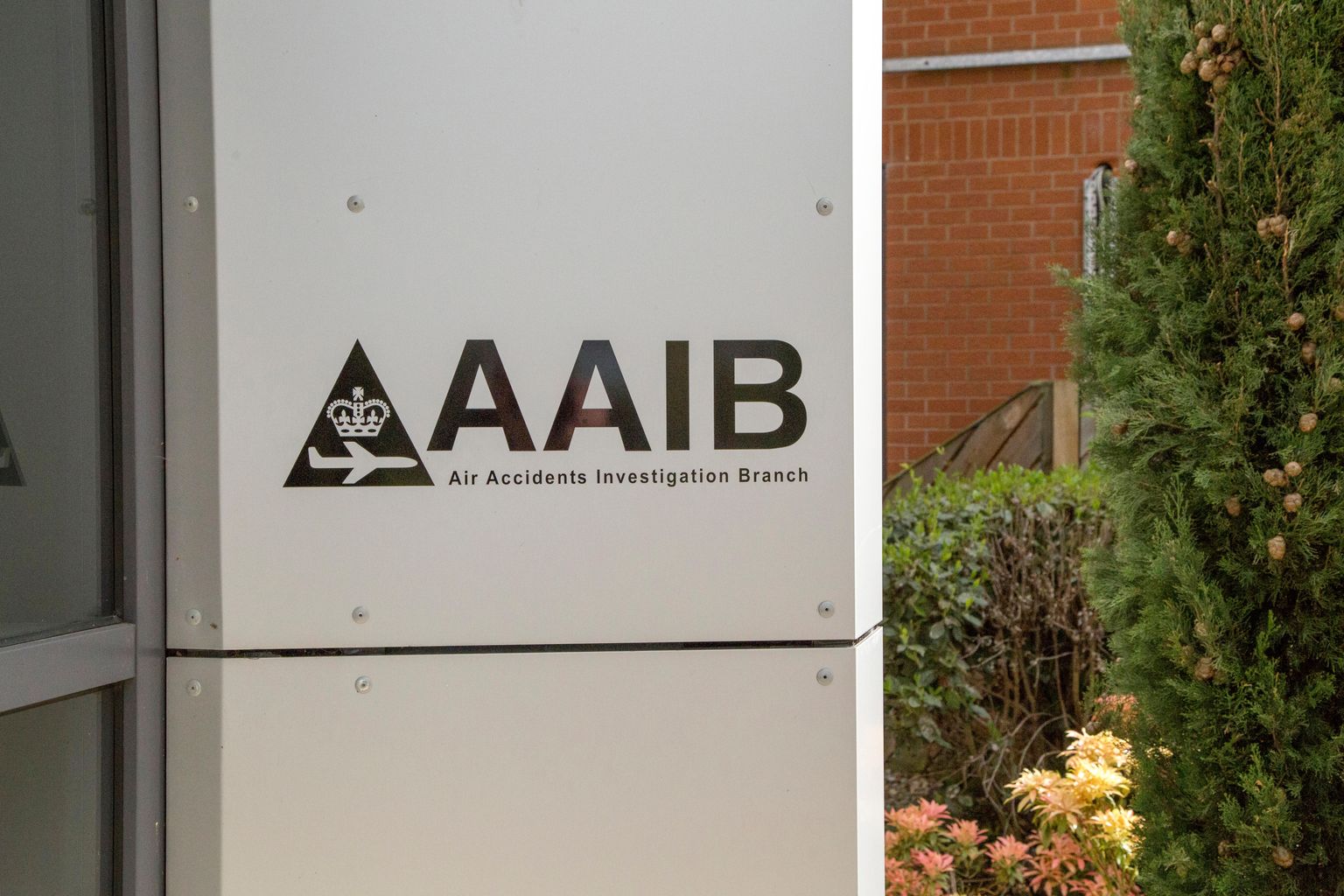 AAIB release report into plane crash on the Surrey / Sussex border ...
