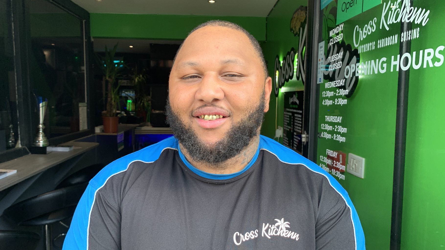 Swindon restaurant offers 50% discount to customers who hand in knives