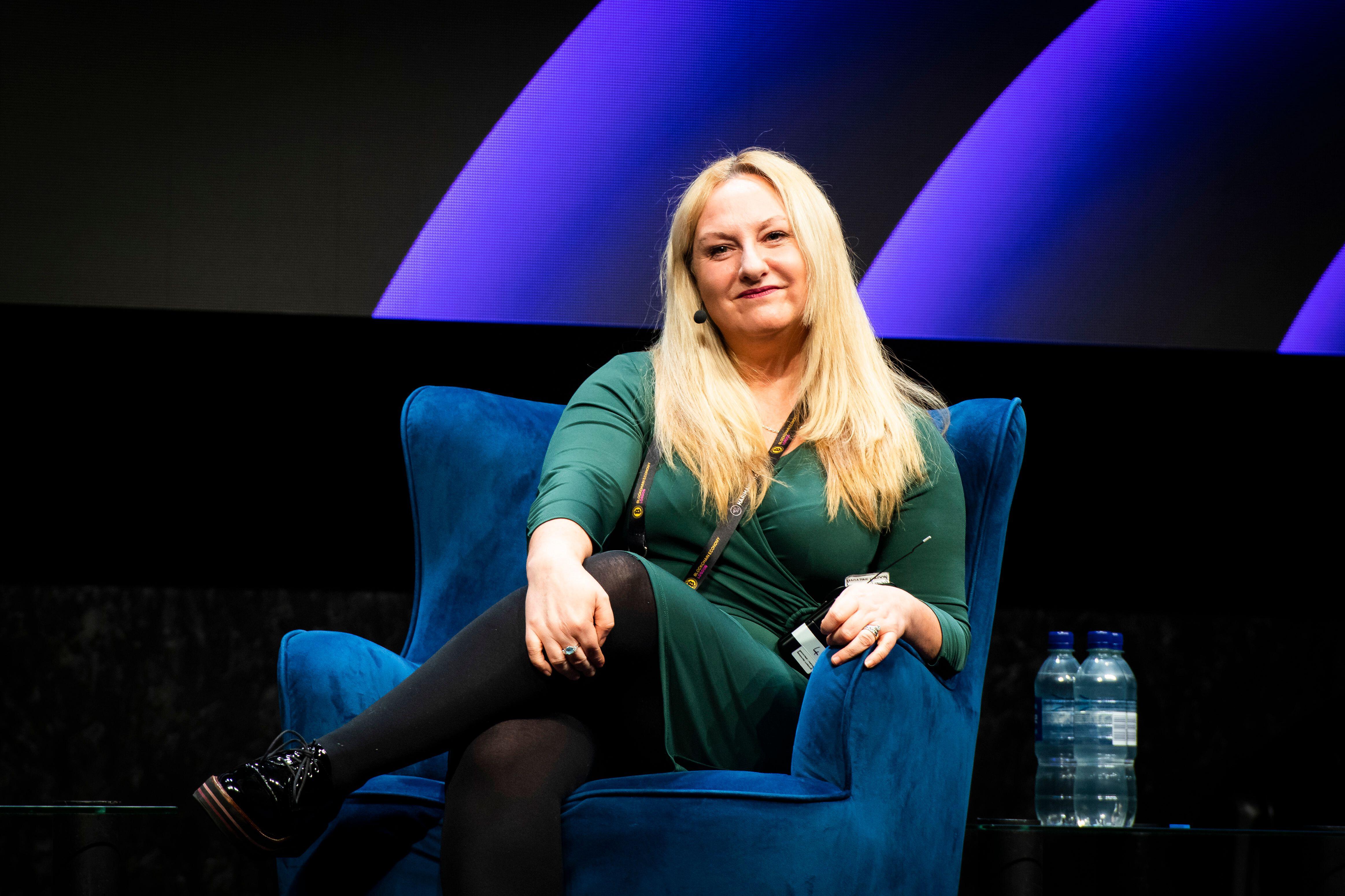 SNP MP Lisa Cameron defects to the Tories after 'toxic' treatment