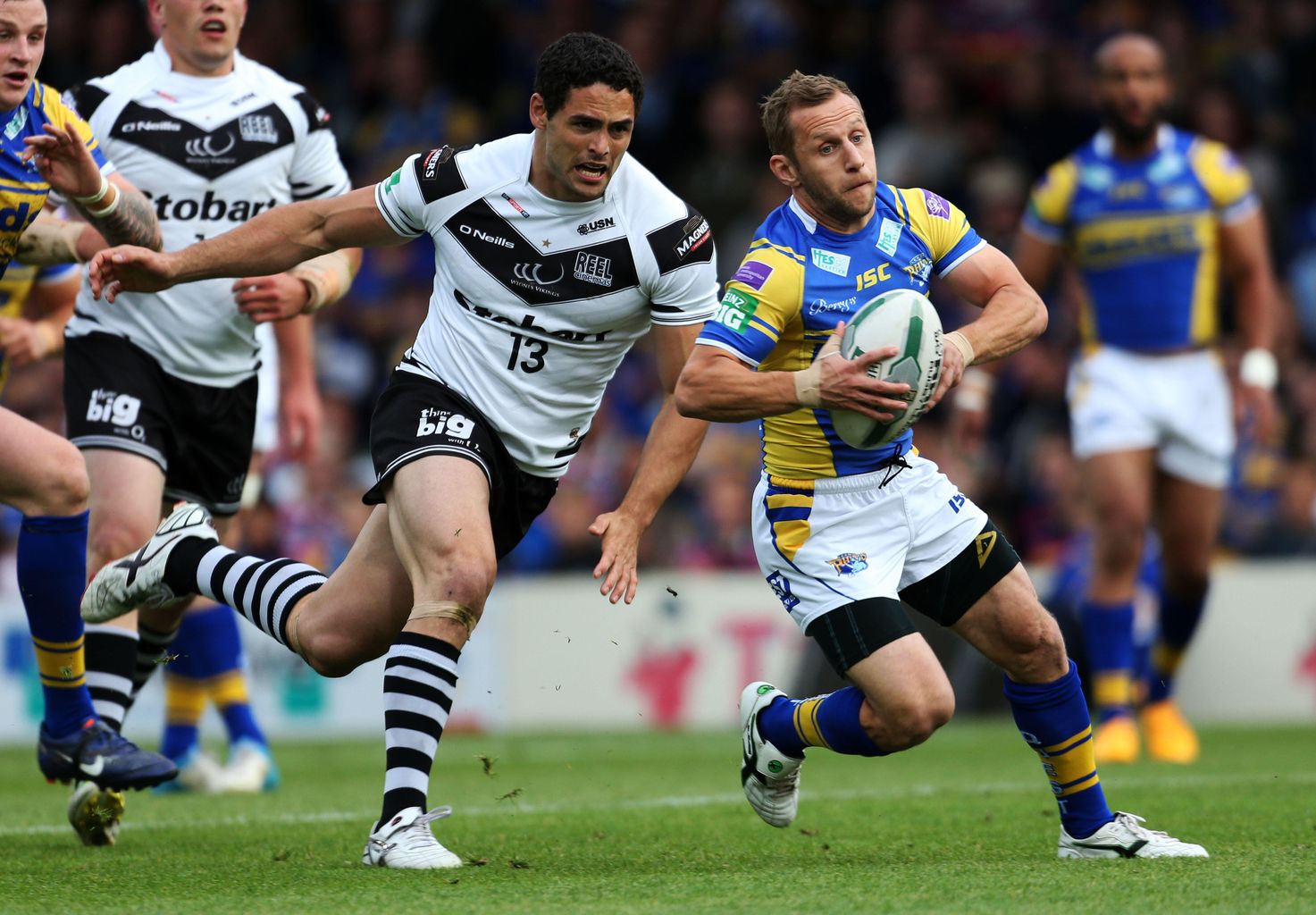Old Trafford mural of Rob Burrows unveiled at Rugby Super League Final