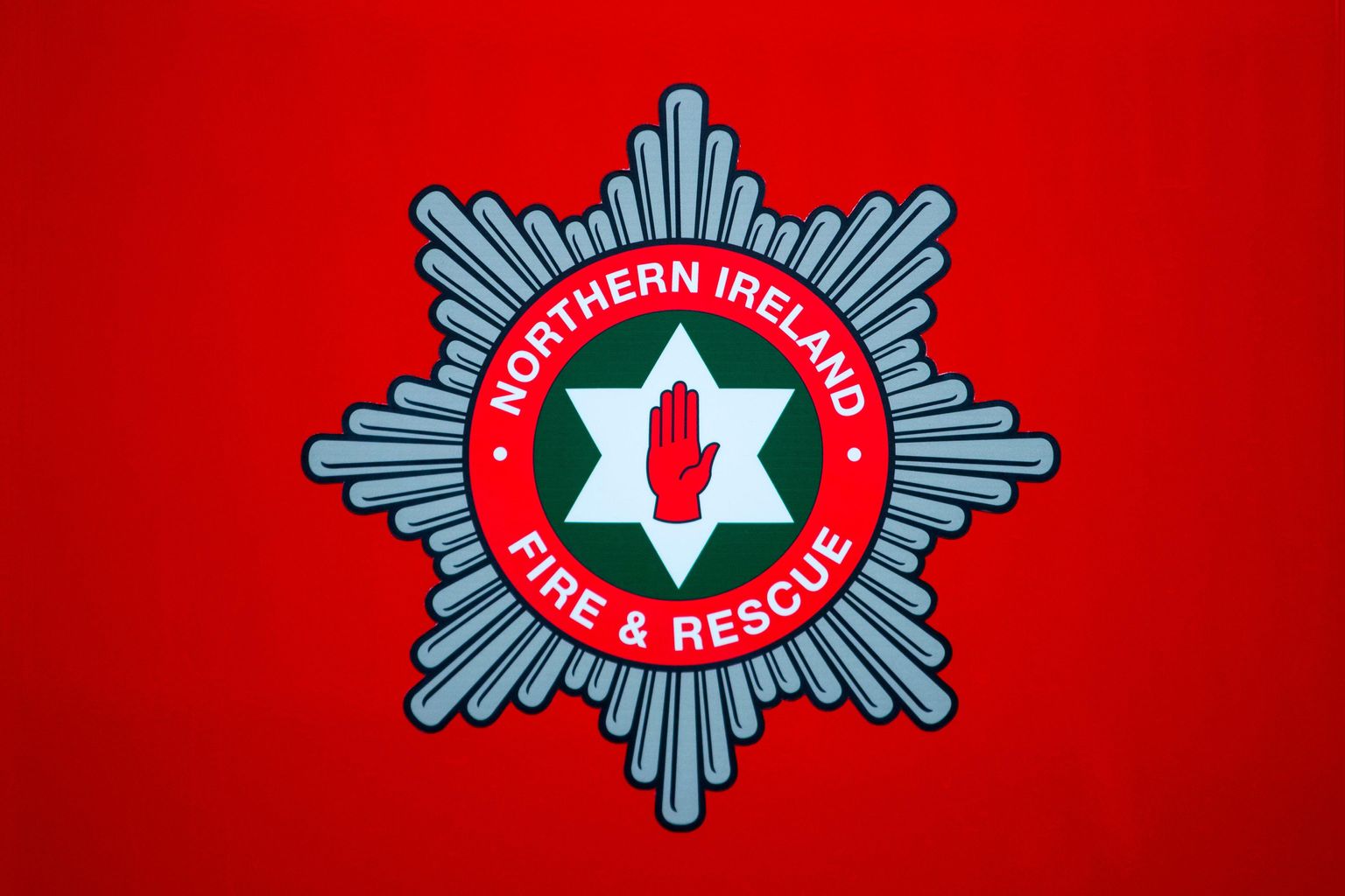 Londonderry: NIFRS tackle blaze in city centre | News - Cool FM