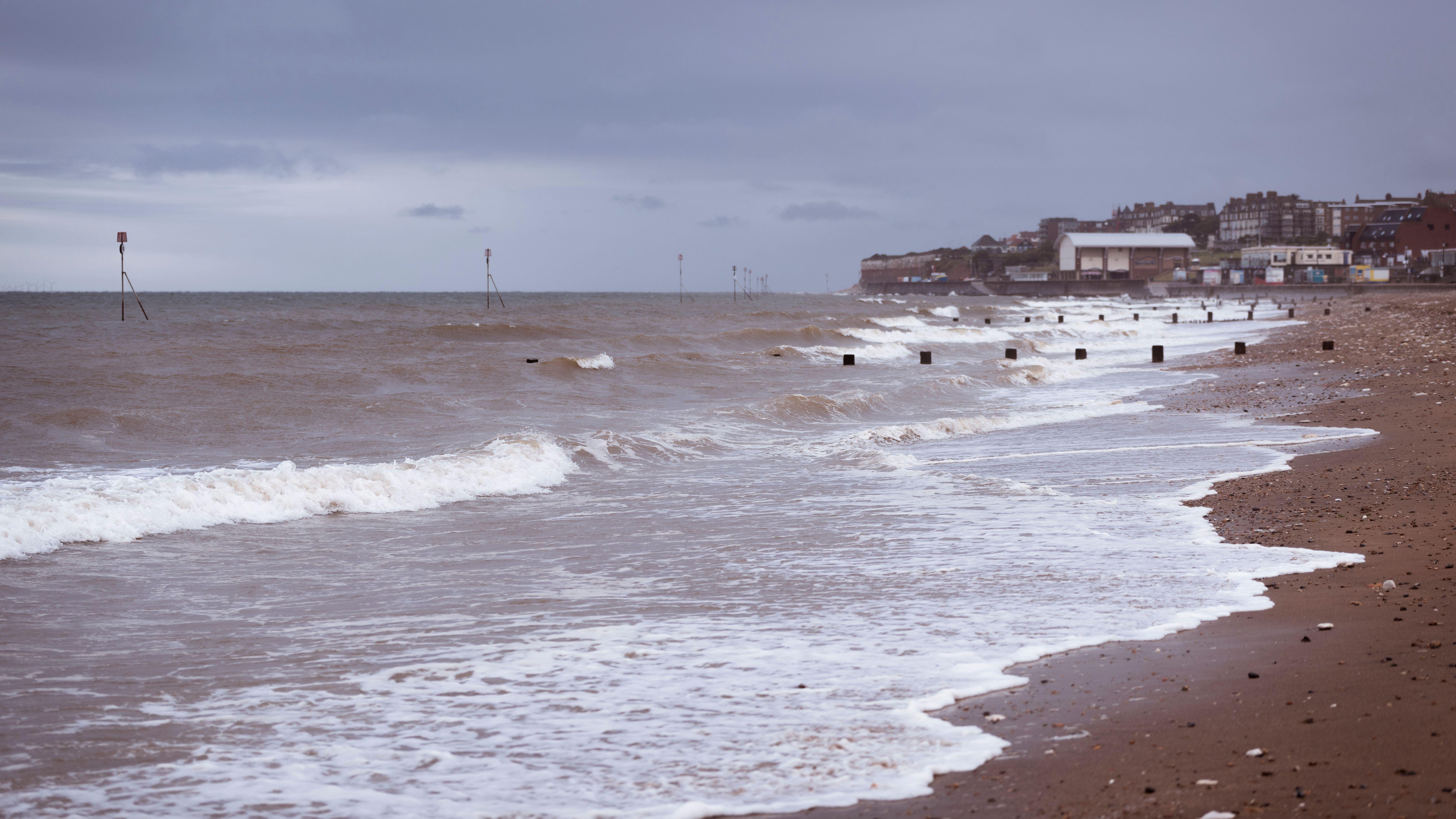 Police identify body of woman found dead on Hunstanton beach | News ...