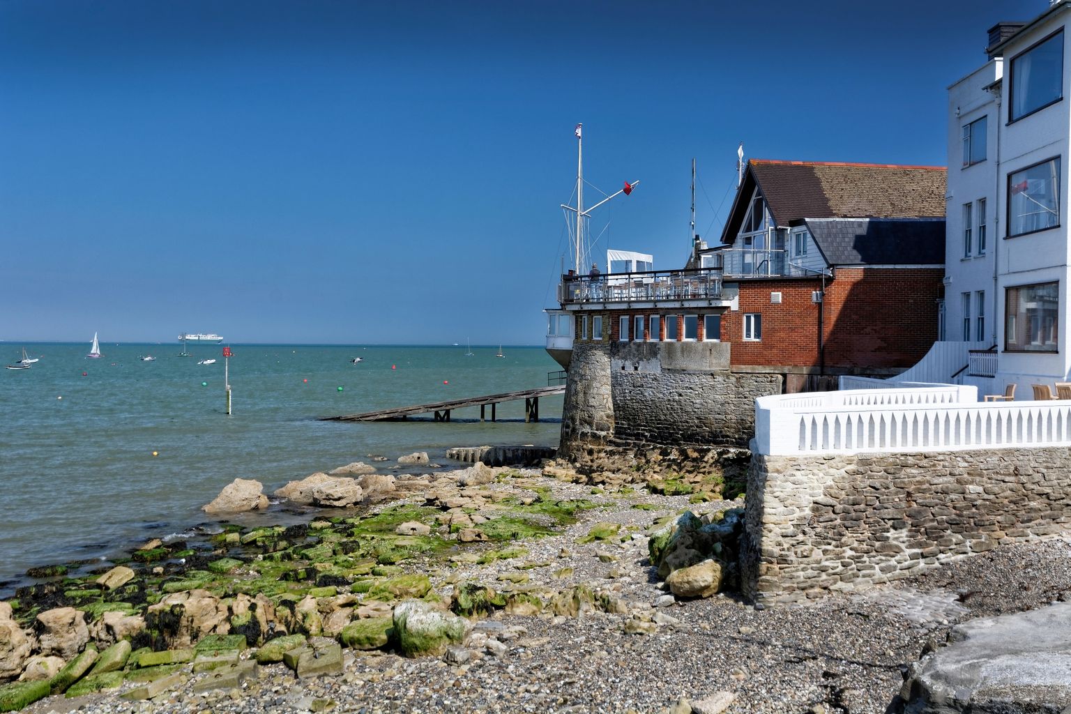 Yacht club receives one-star food hygiene rating | News - Greatest Hits ...
