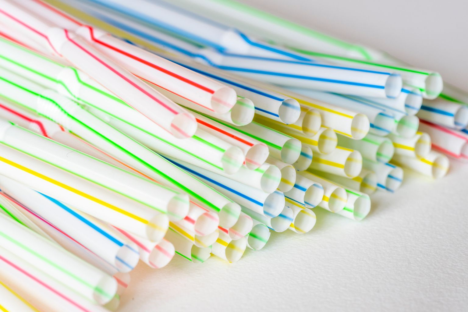 Single-use plastic ban comes into force in Wales | News - Northsound 1