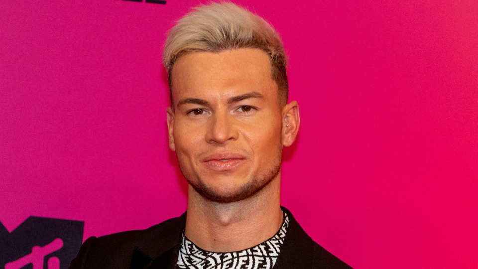 The stories behind 6 of Joel Corry's biggest hits including '0800 Heaven'