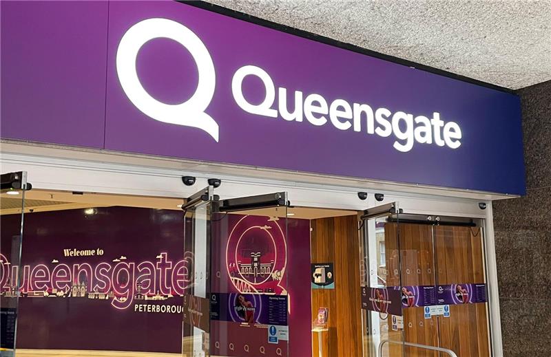 Man arrested for alleged bomb hoax at Queensgate Shopping Centre | News ...