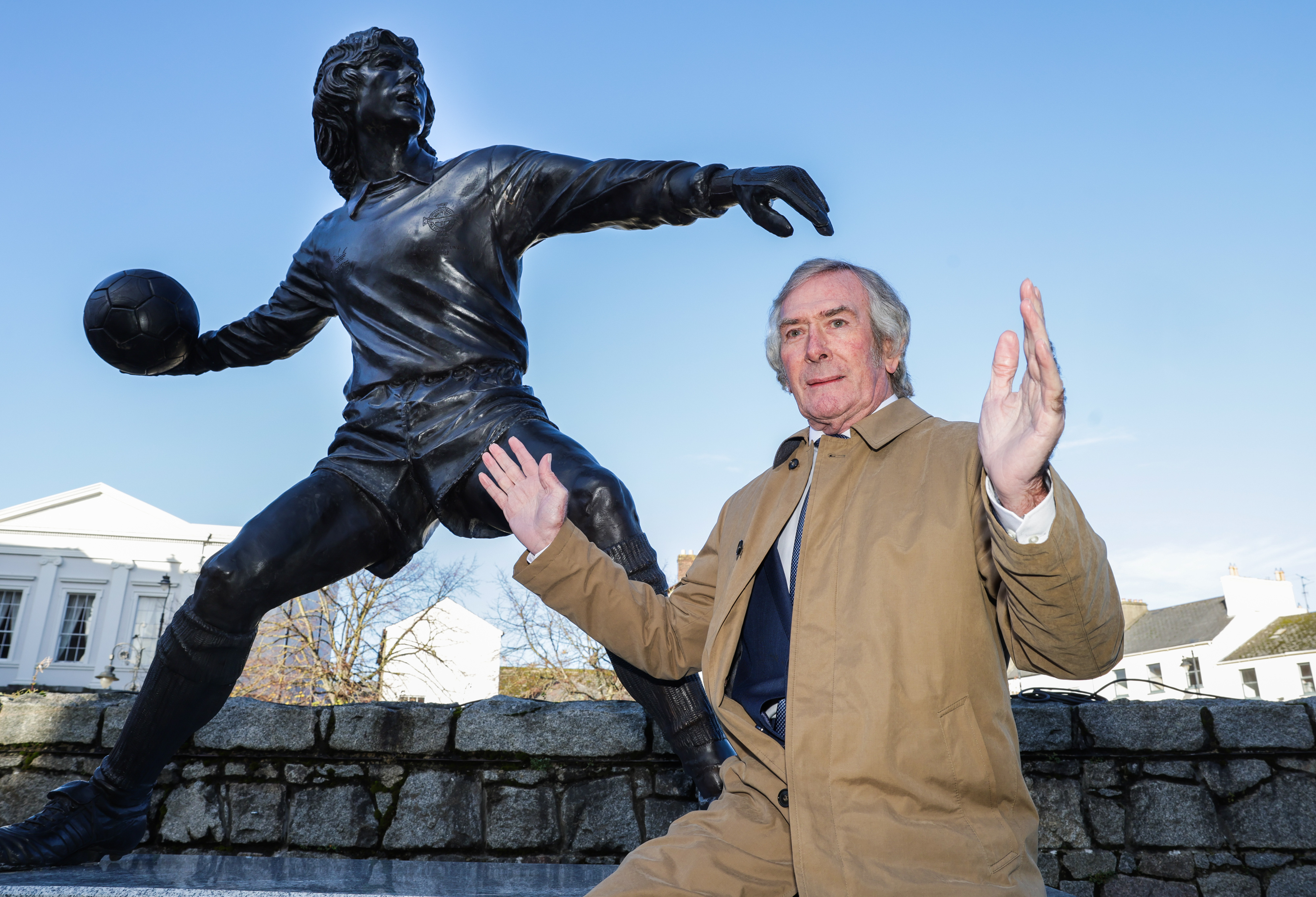 A statue of footballing legend Pat Jennings unveiled in Newry