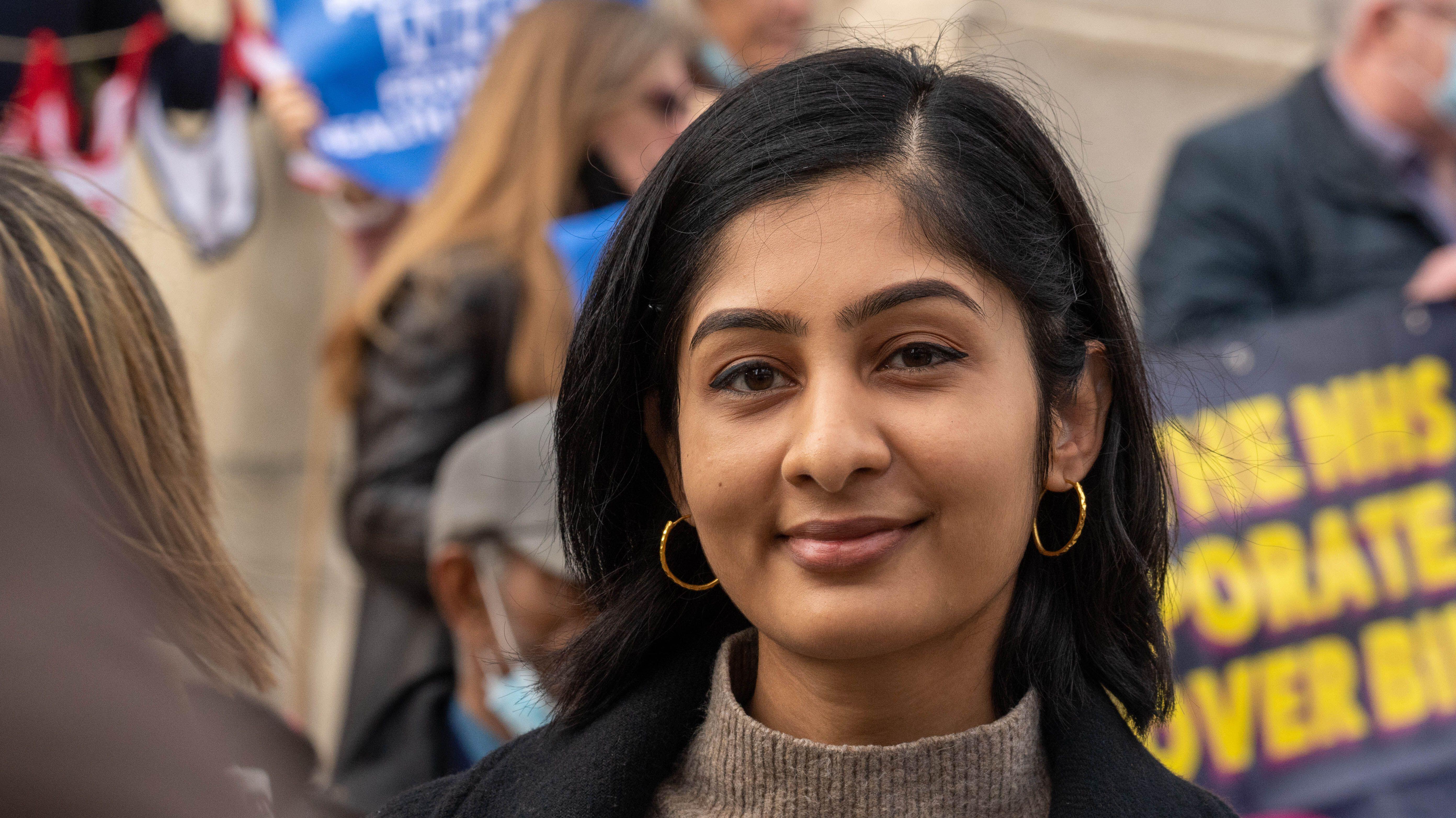 Coventry South MP calls for "ceasefire to end the bloodshed" in Israel ...