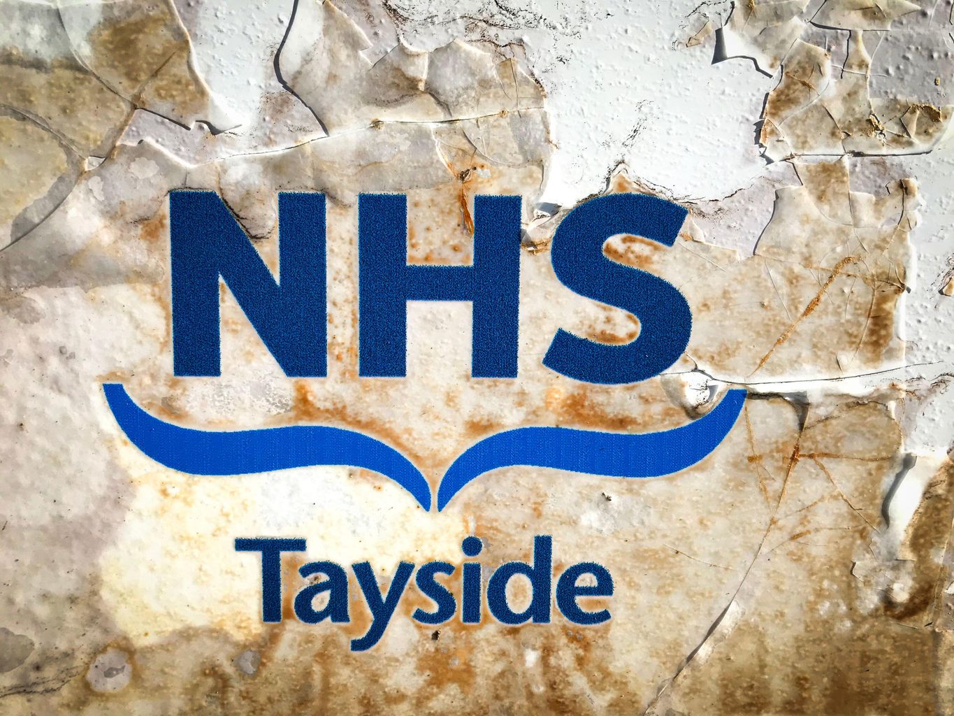 Victims of Professor Eljamel accusing NHS Tayside of "reaching ...