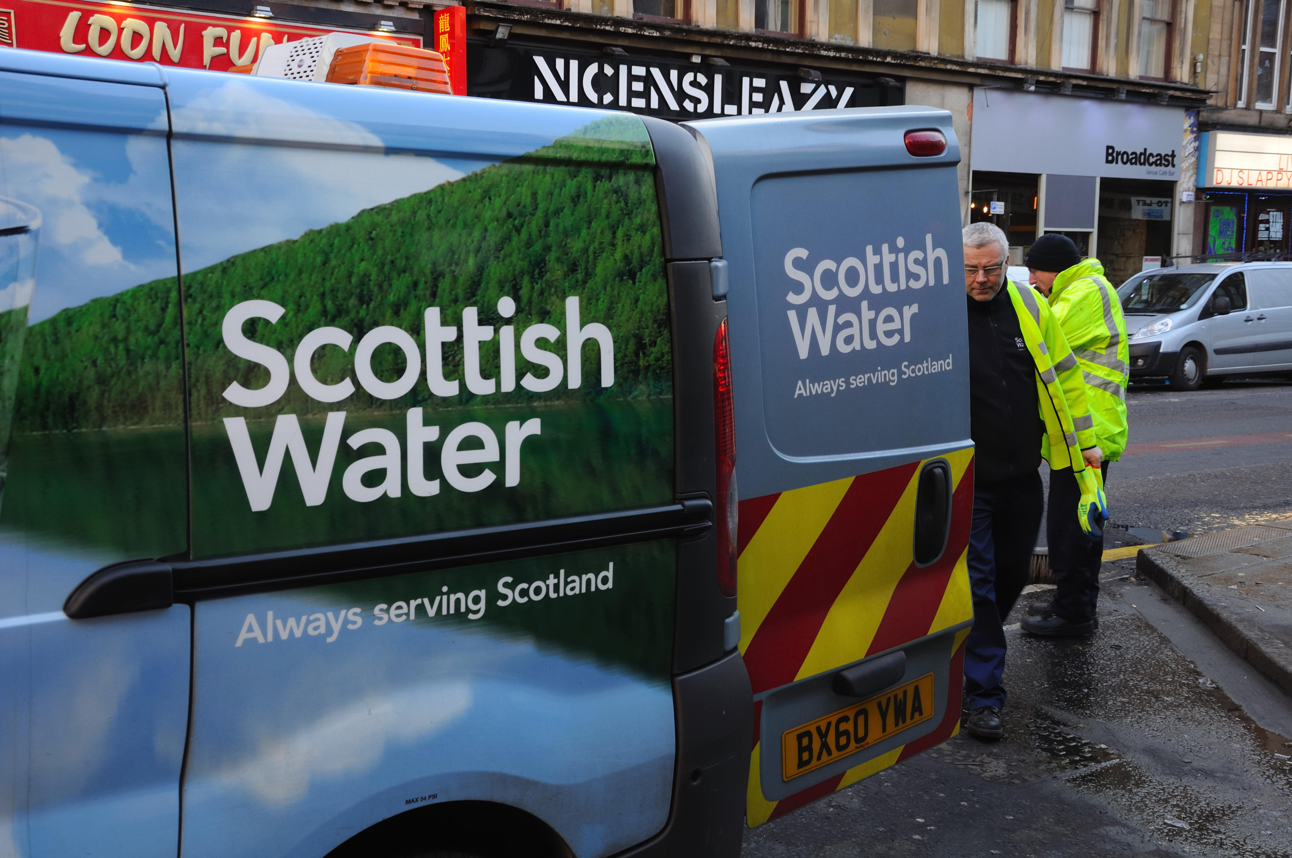 Scottish Water strikes begin first phase of rolling strike action