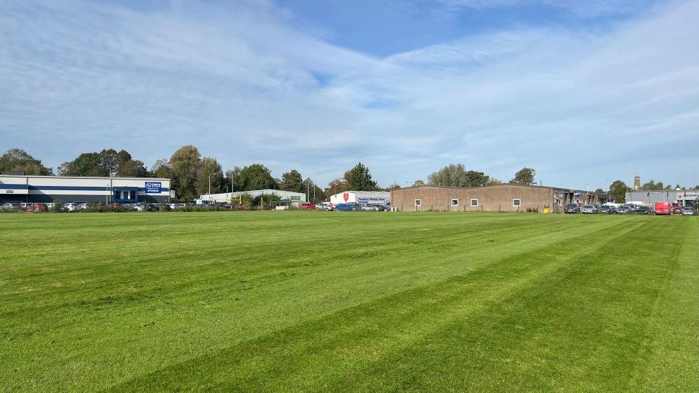 Football returns to Faraday Road in Newbury