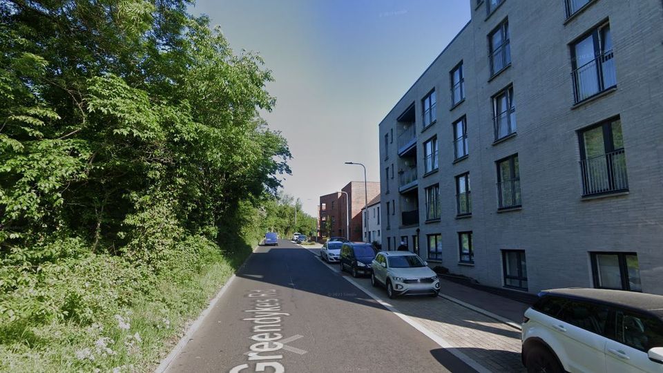 Police revisit Edinburgh road where gun shots fired two weeks ago