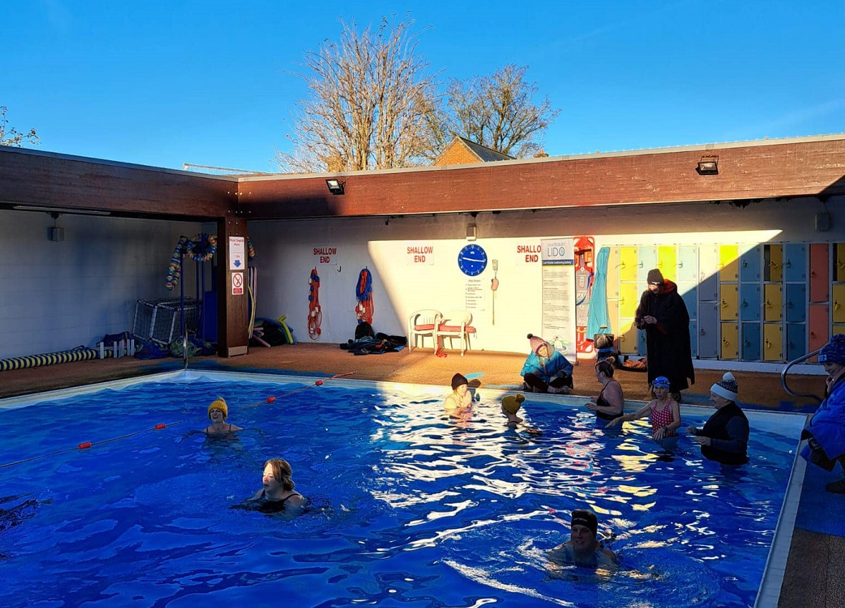 Shaftesbury Lido opens up for first ever cold water sessions