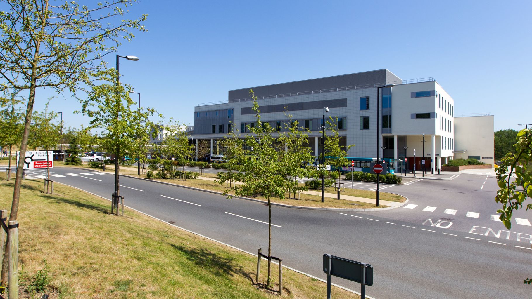 David Fuller inquiry: victims' families call for hospital boss to be ...