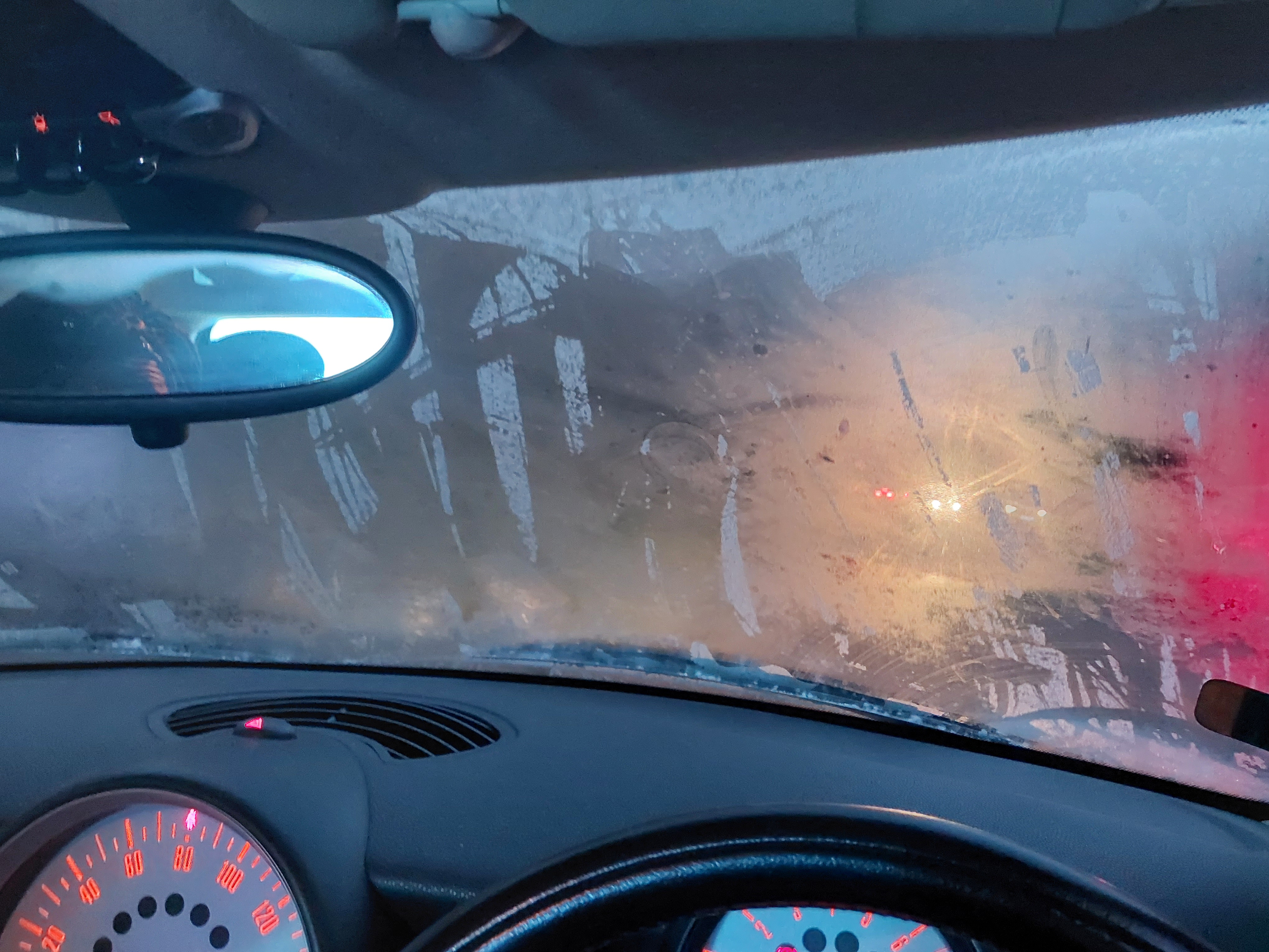 Edinburgh driver fined £50 for driving in middle of road with frozen ...