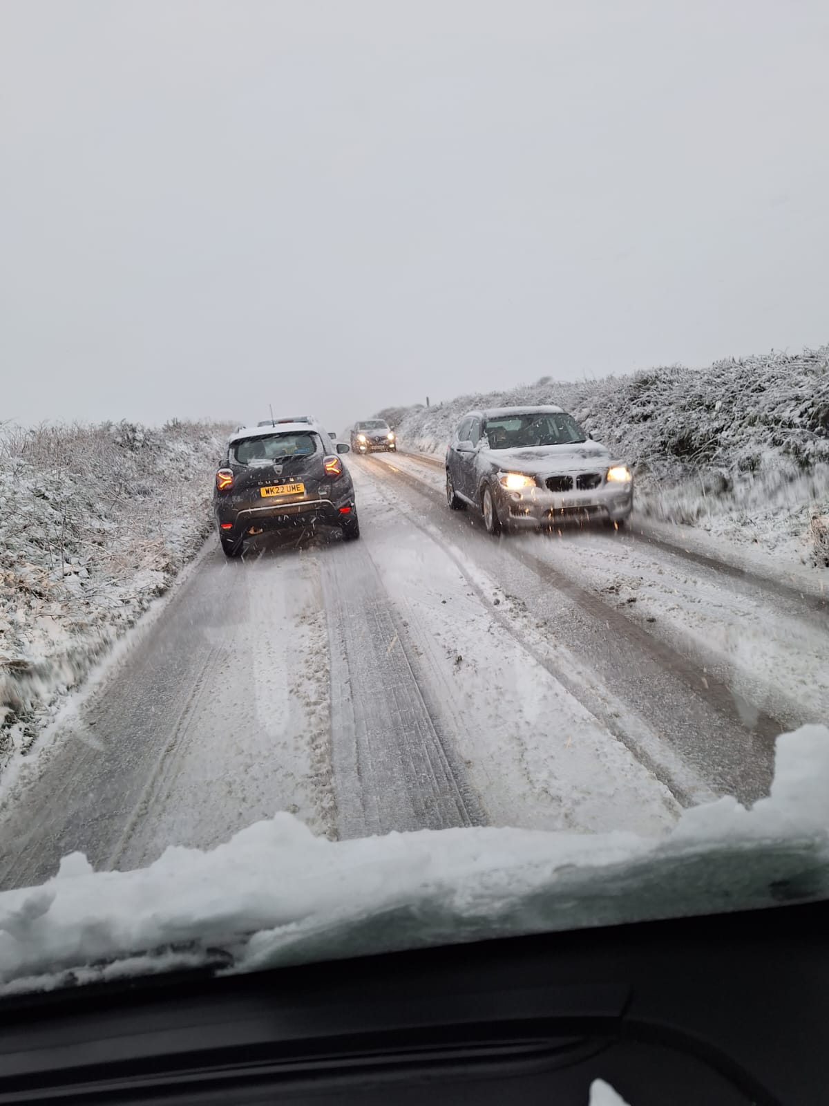 Snow falls in Cornwall