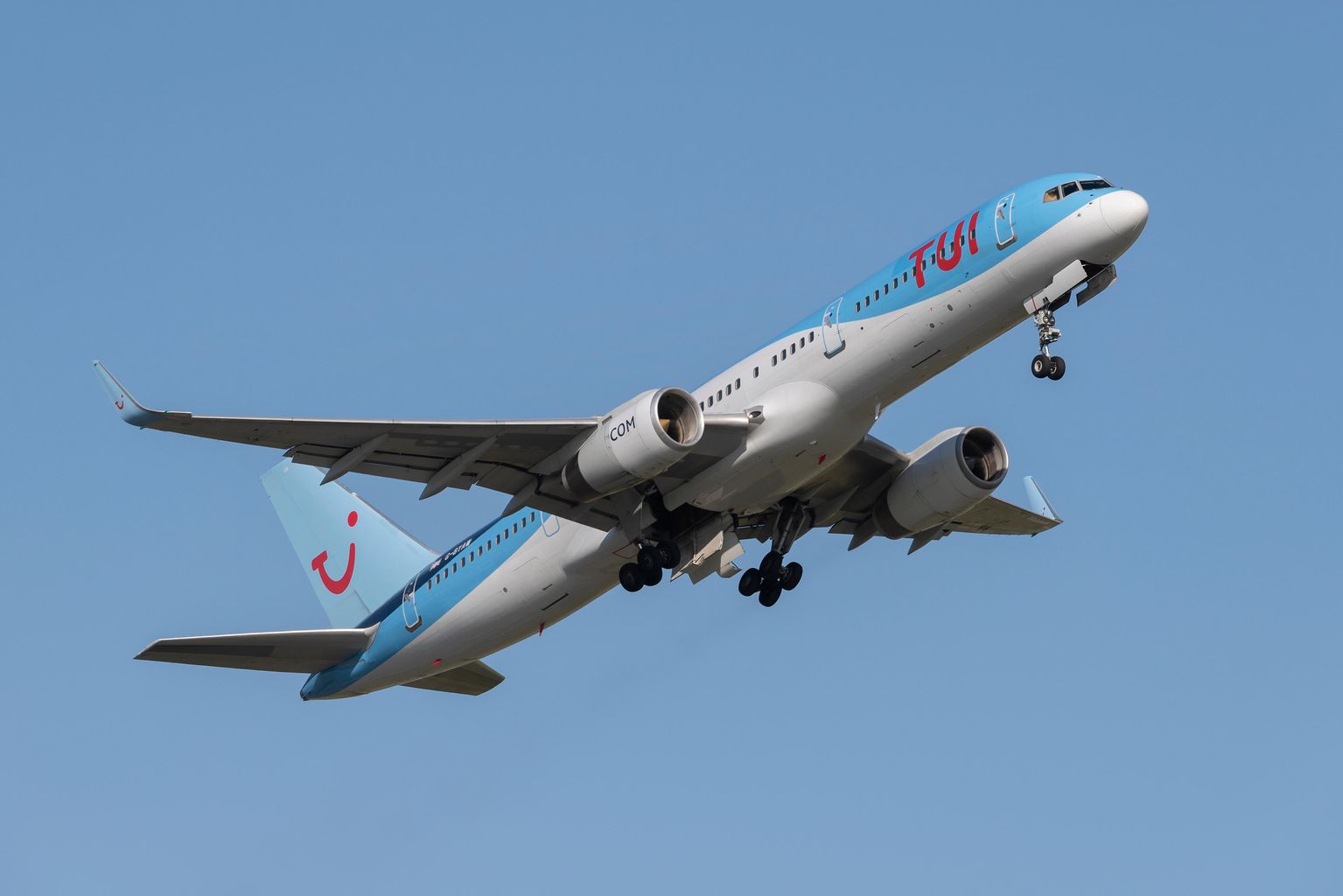 Glasgow TUI flight diverted to Tenerife after unsuccessful landing