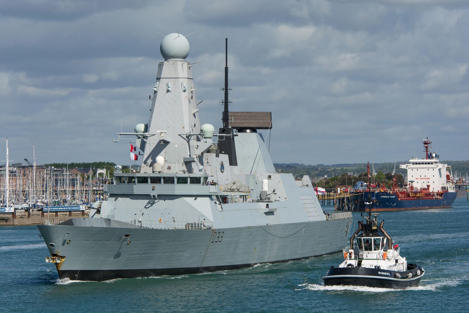 Portsmouth-based Royal Navy destroyer returns home after seizing £200m ...