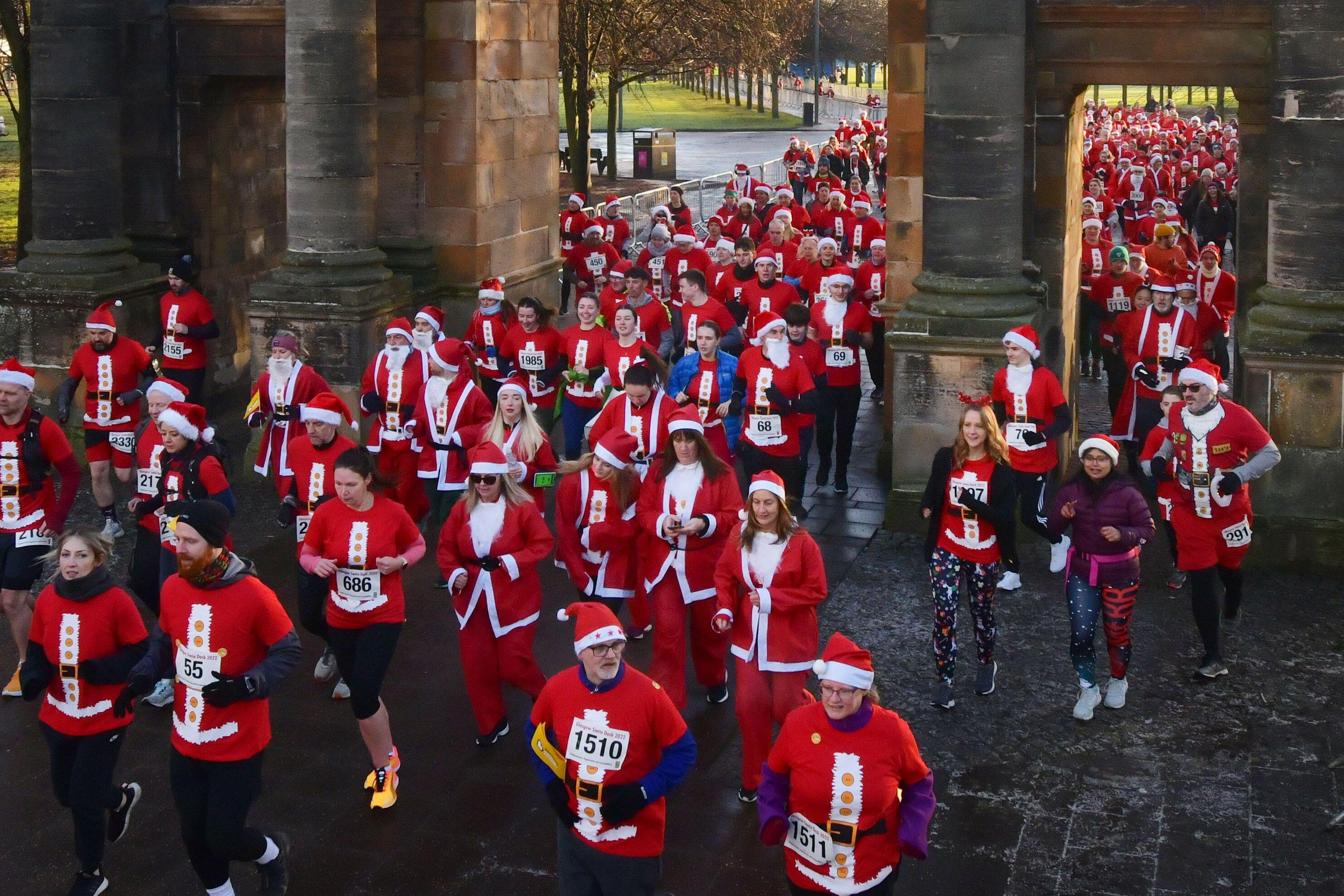 The Santa Dash returns to Glasgow's streets