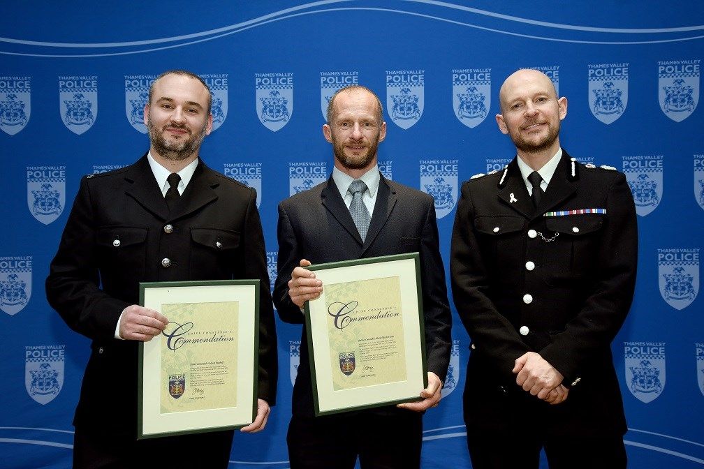 Thames Valley Police Officers commended for M4 bravery | News ...