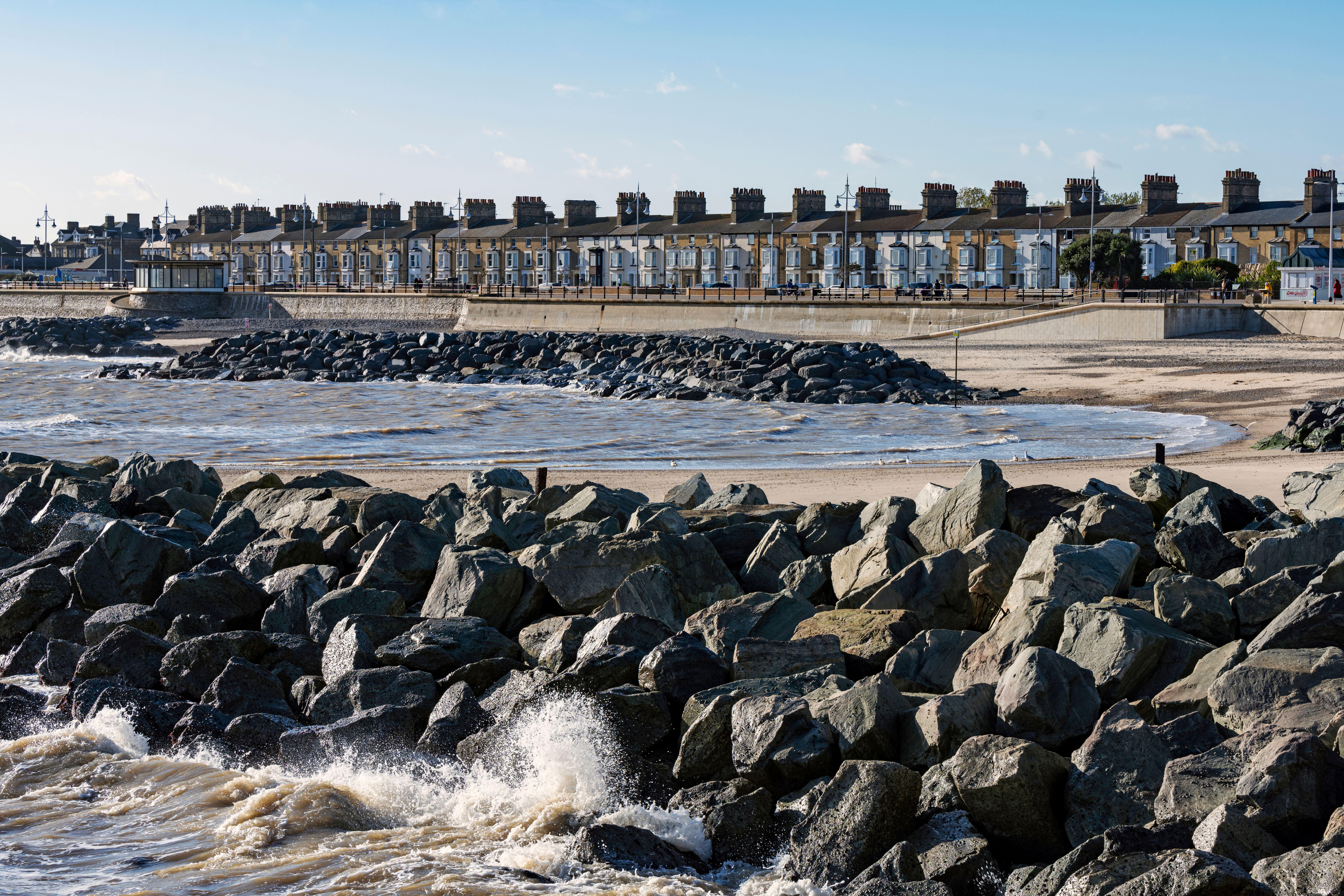 “Lowestoft can’t become a saltmarsh”: Coastal erosion debate to be held in Westminster | News ...