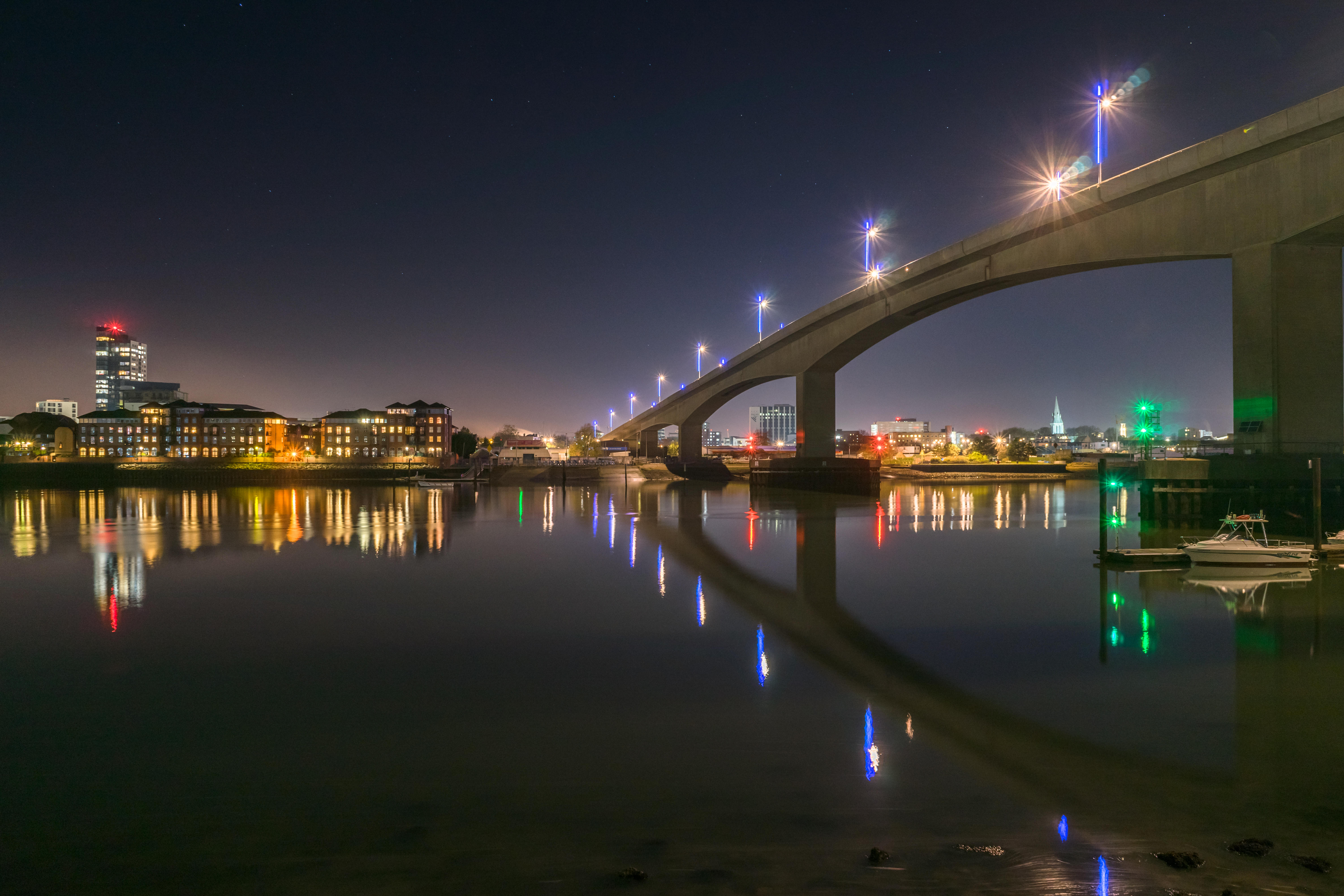 Change to Itchen Bridge lights 'possible' | News - Greatest Hits Radio ...