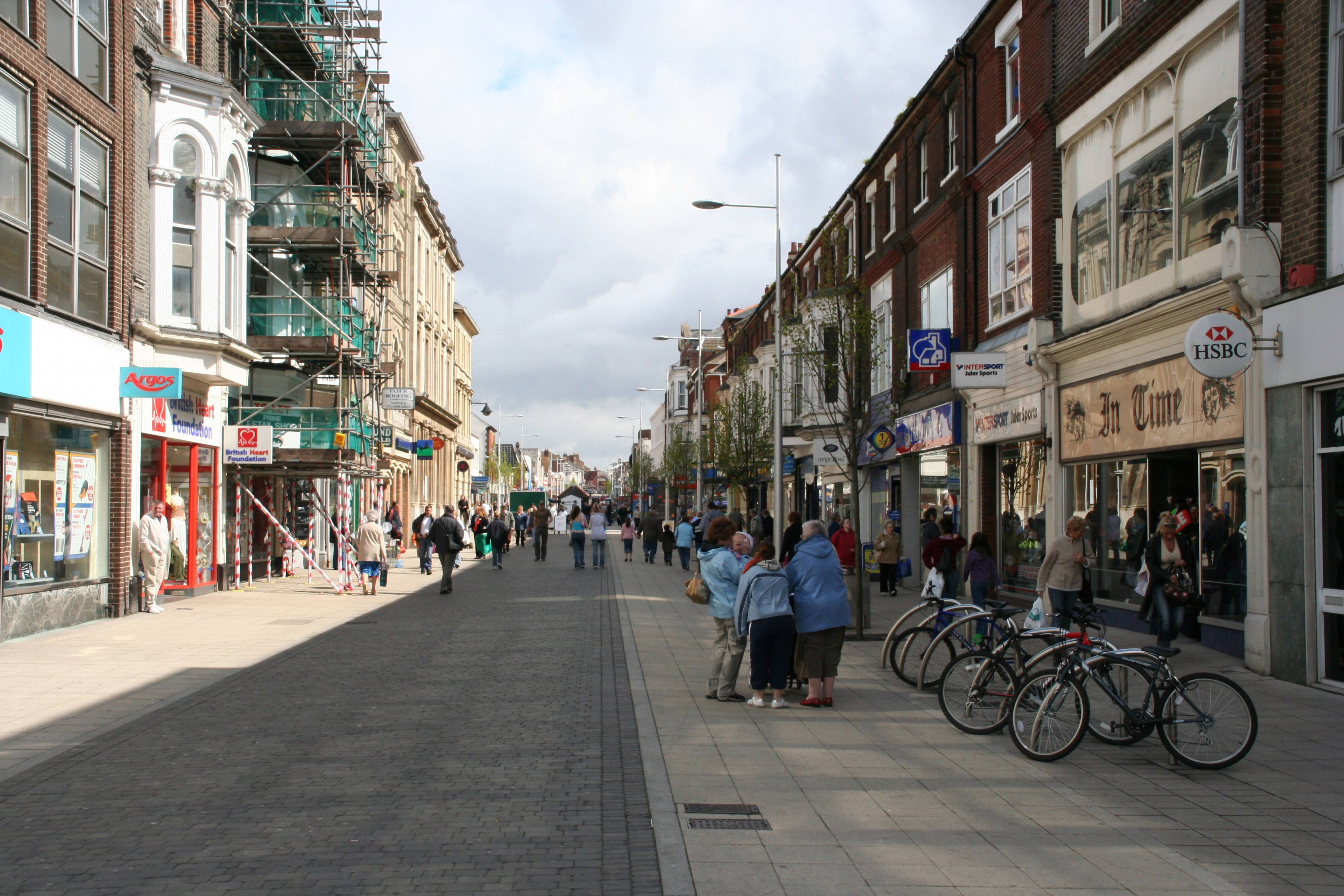 New report finds a quarter of shops in Lowestoft town centre are now ...
