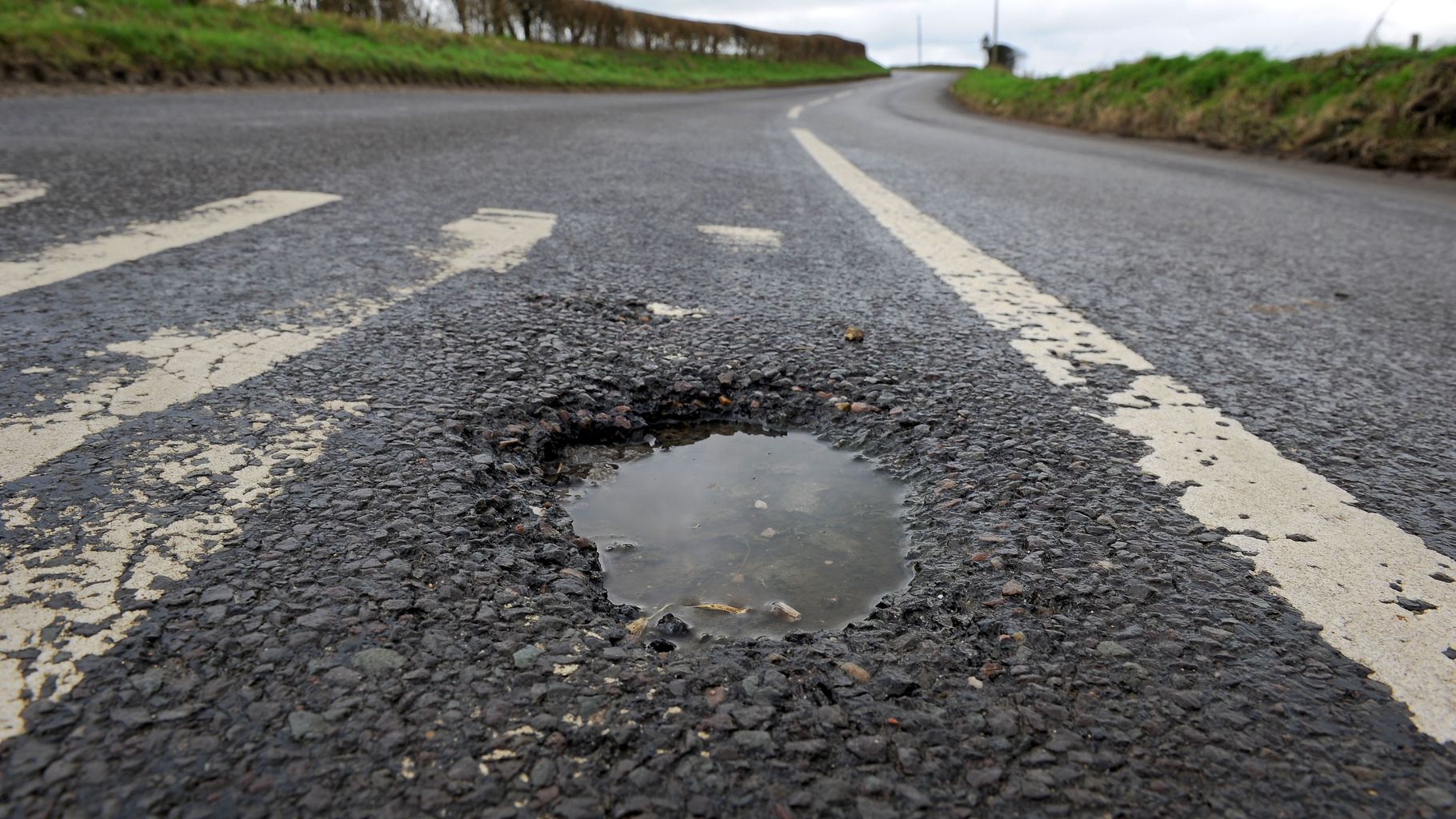 Stamford pothole problem 'worst in 35 years', says local mechanic