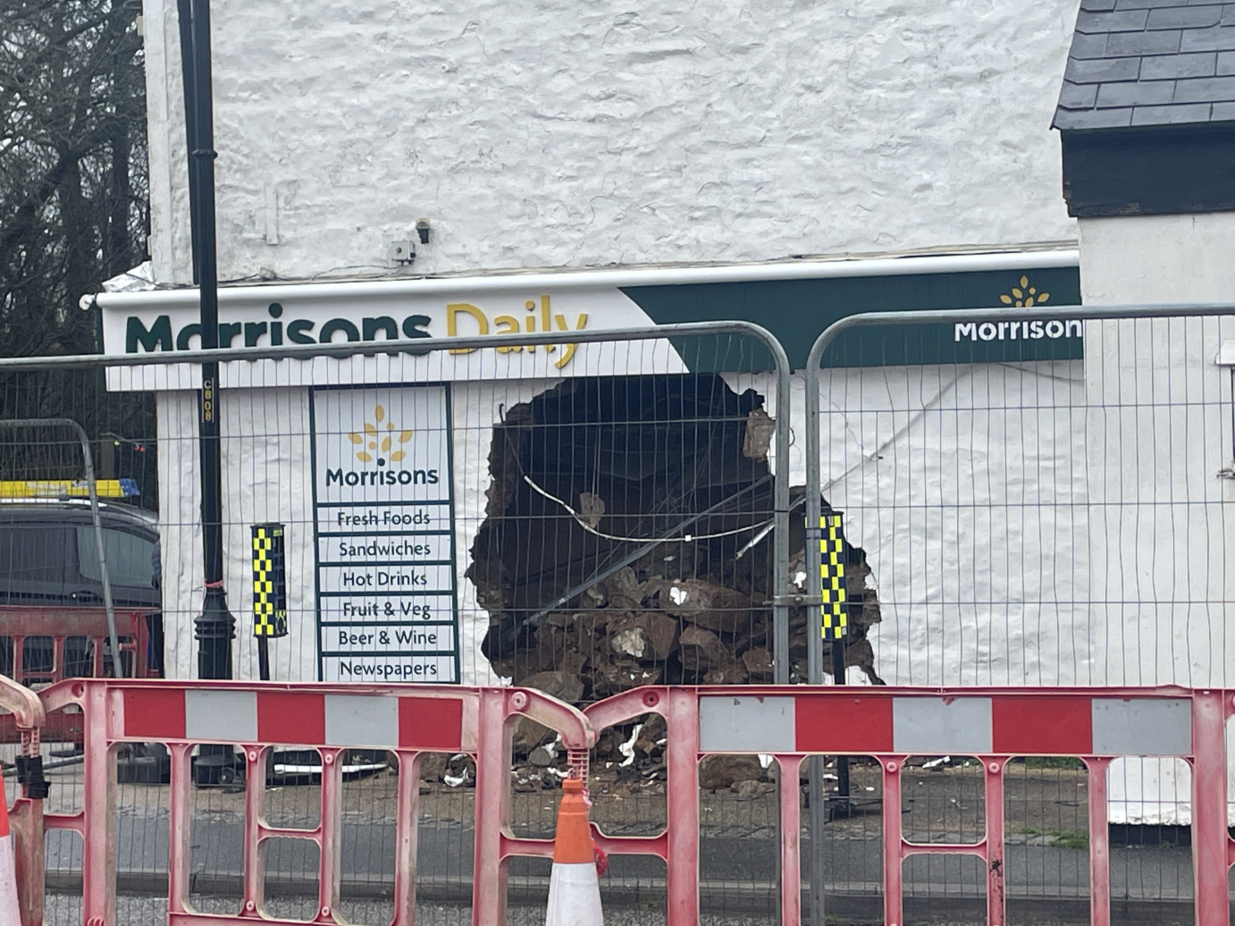 Vehicle crashes into Morrisons Daily store in Illogan
