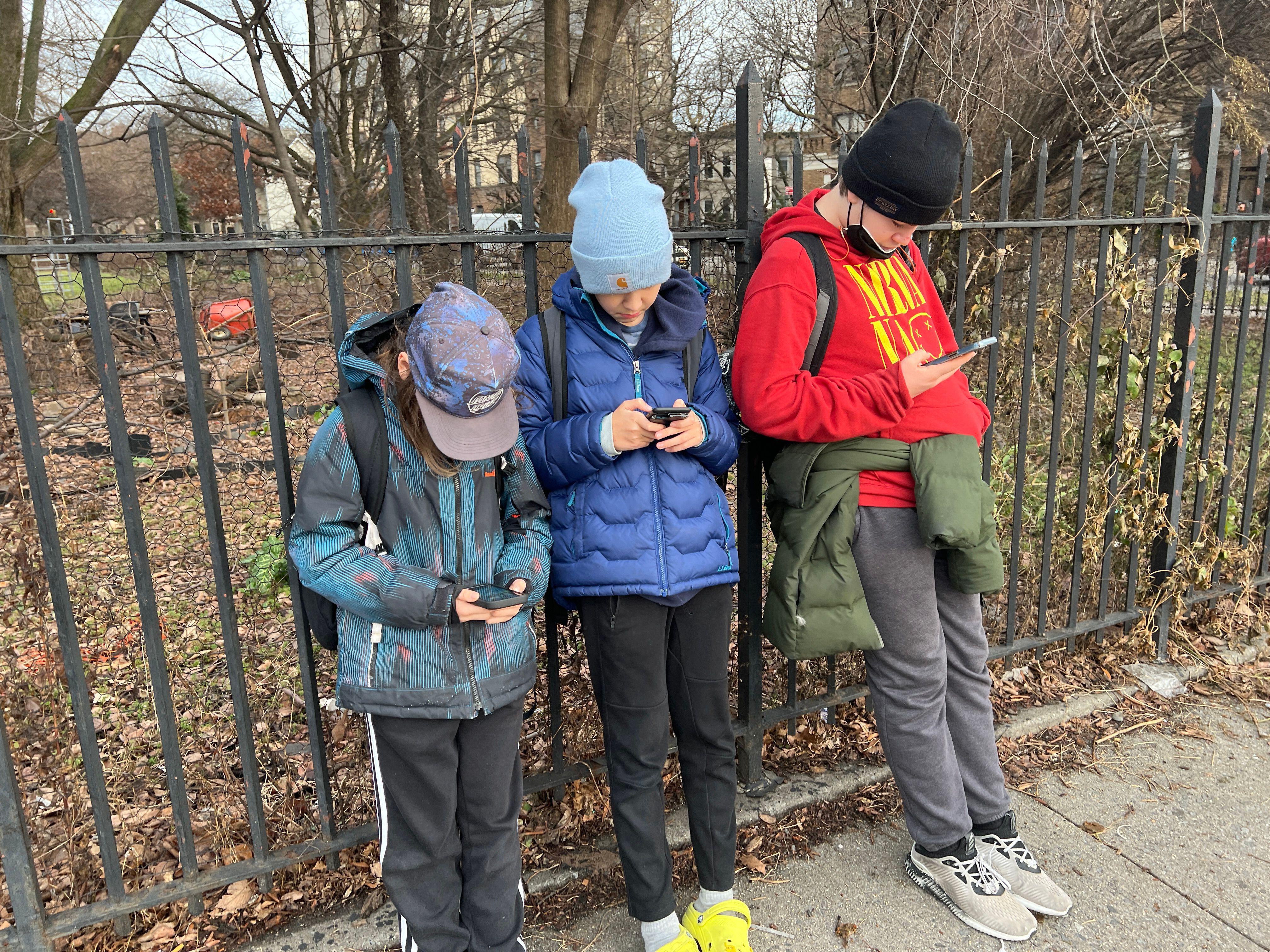 Teachers given new guidance on mobile phones in schools