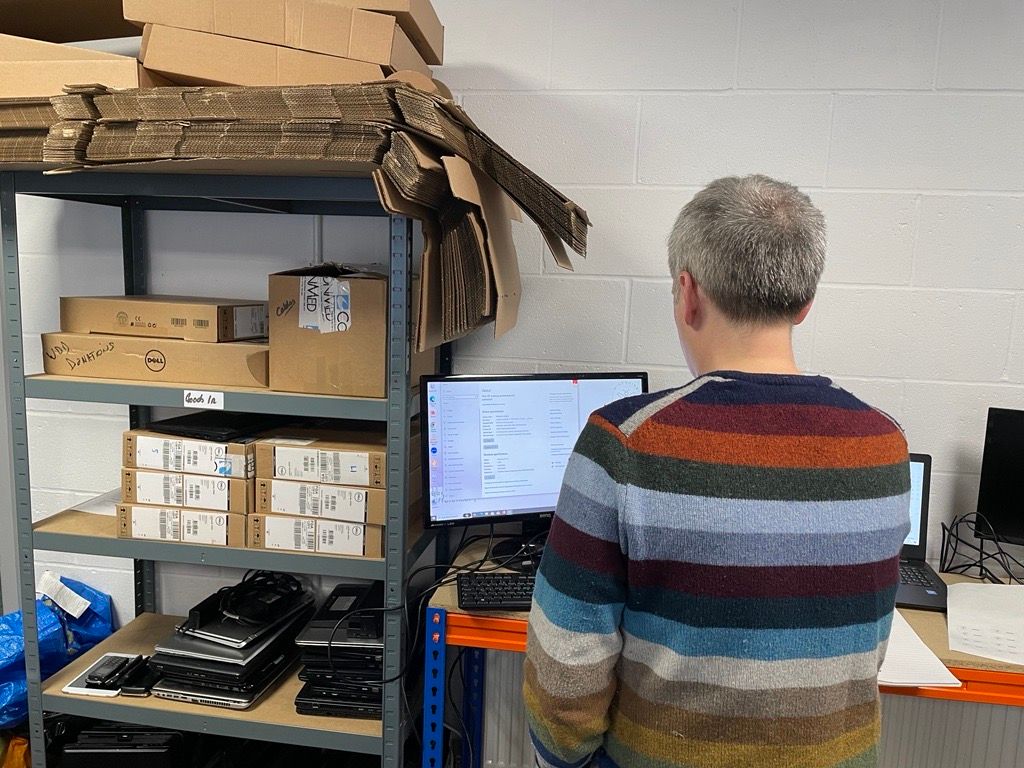 Wiltshire Digital Drive delivers 3,000th refurbished device